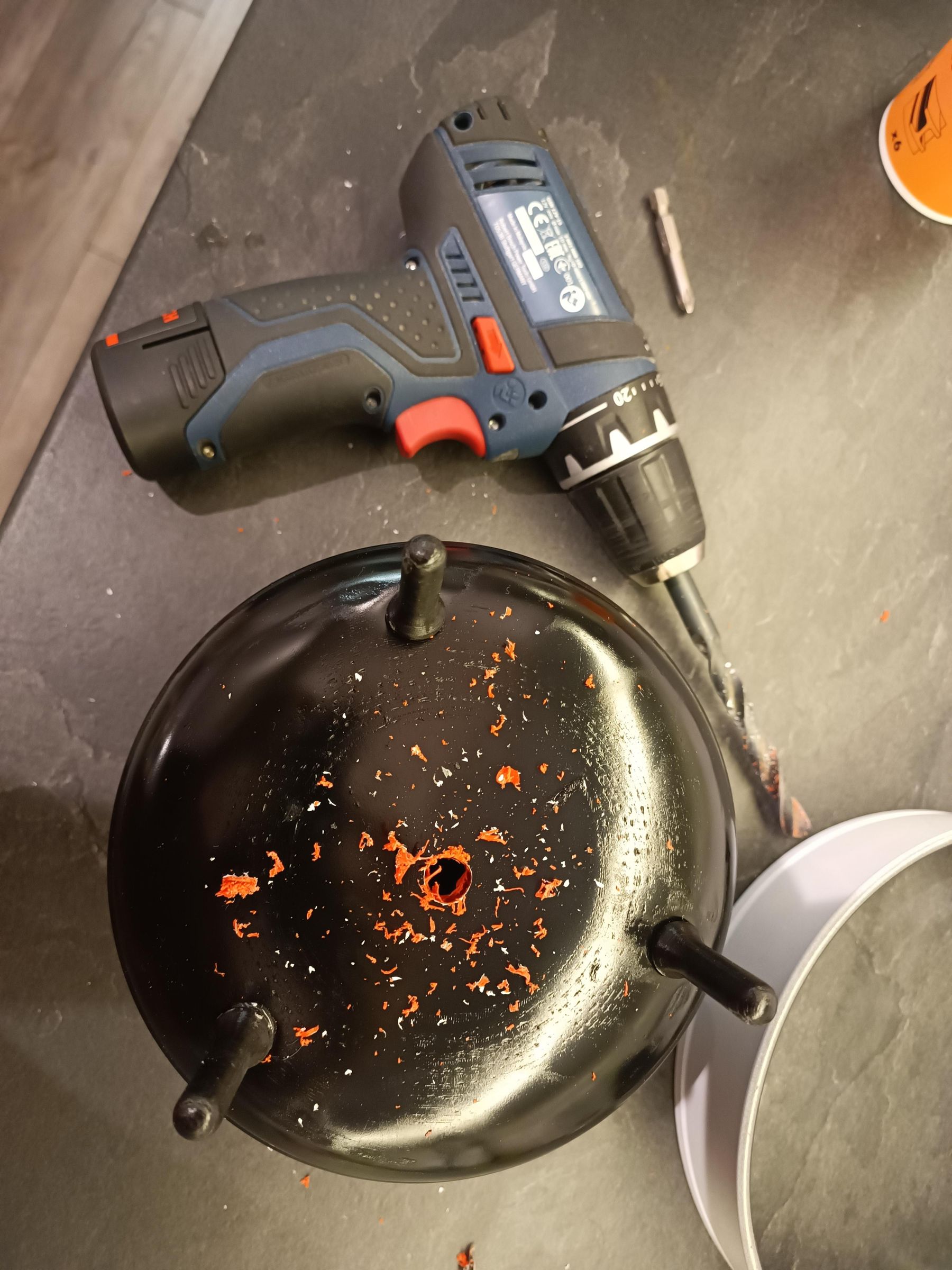 Steaming Led Cauldron : 10 Steps - Instructables