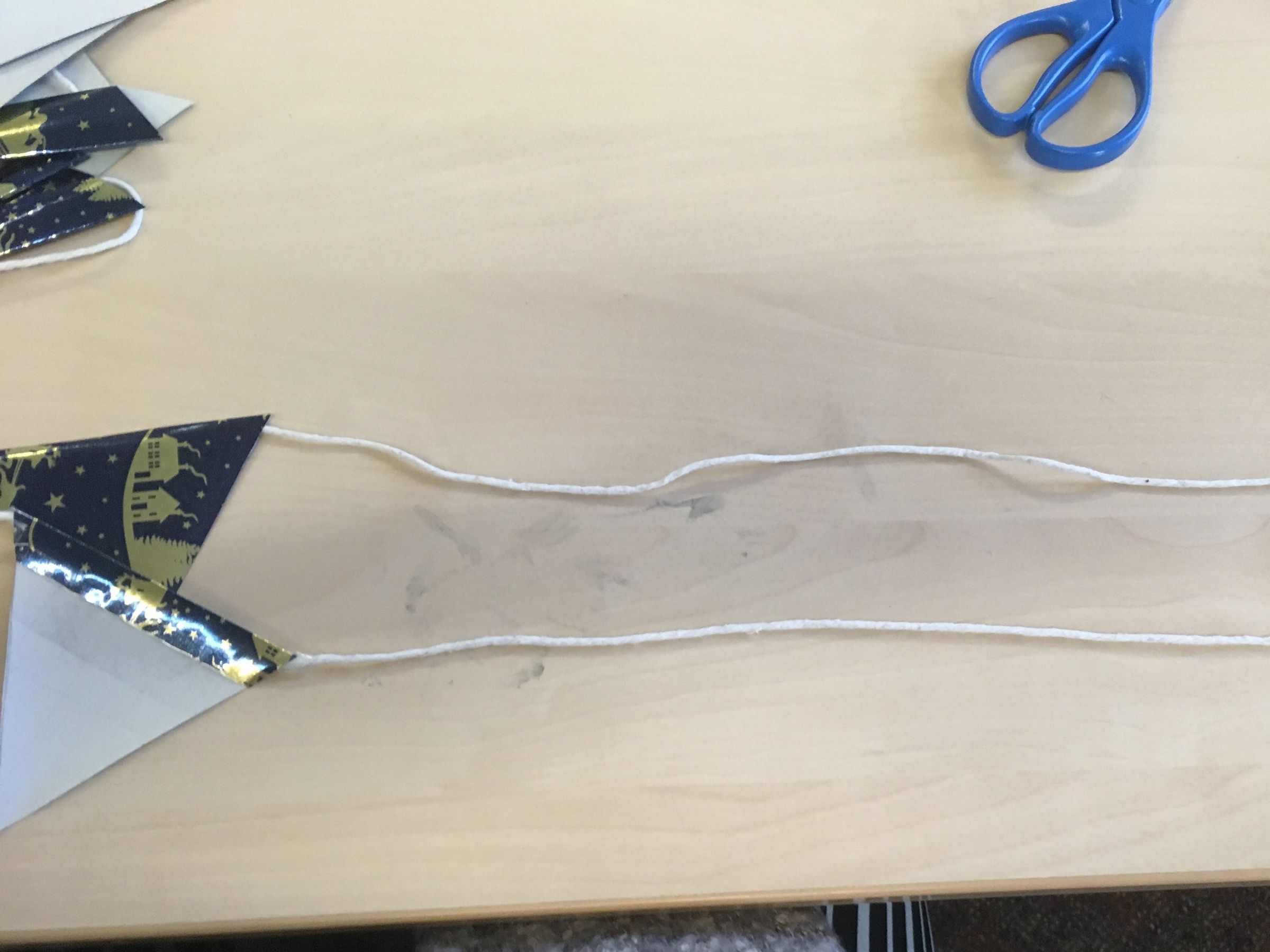 Re-use Wrapping Paper Bunting : 9 Steps - Instructables