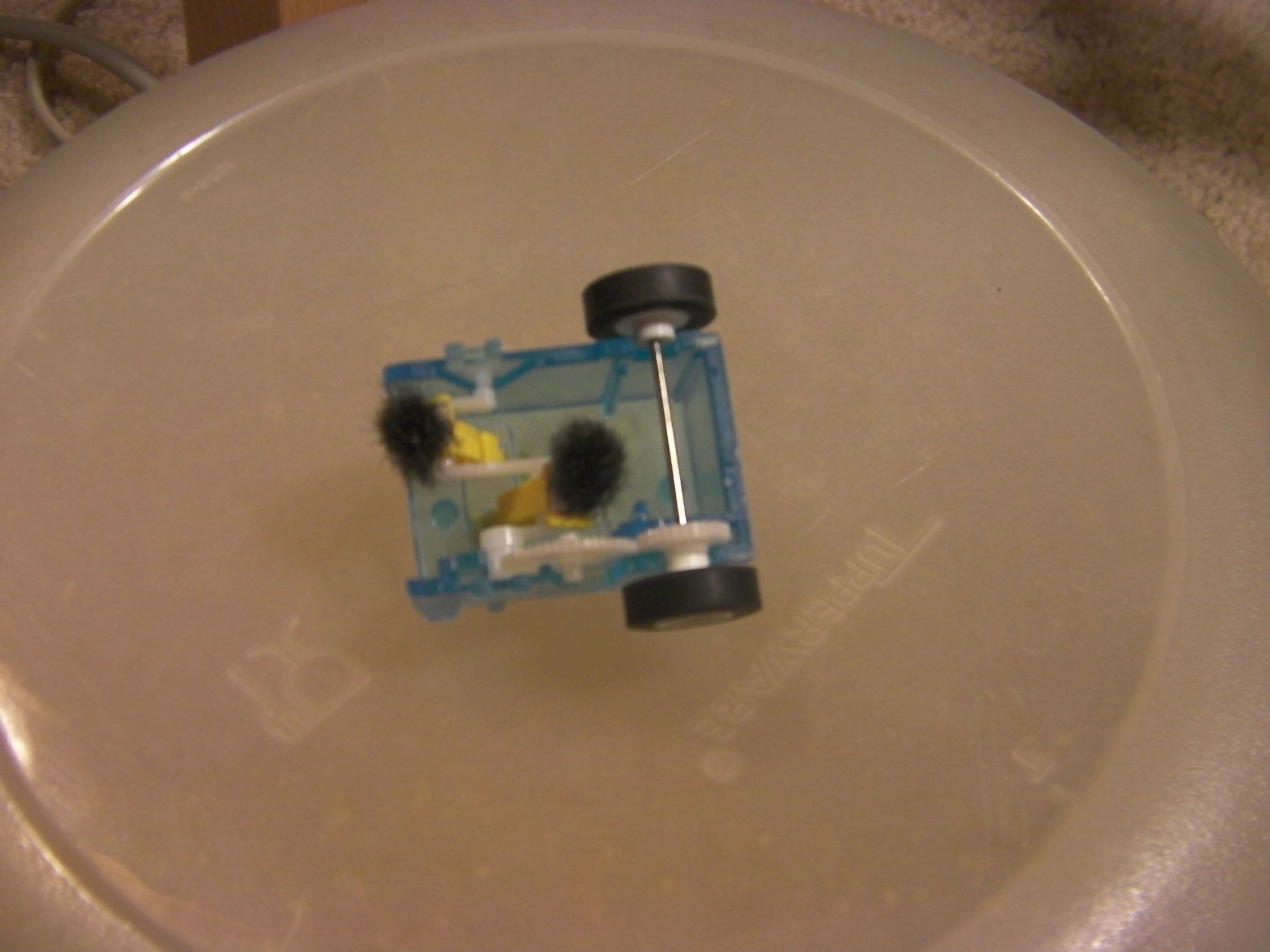 DIY PIXAR: M-O (Microbe Obliterator) Cleaner Bot : 10 Steps (with ...