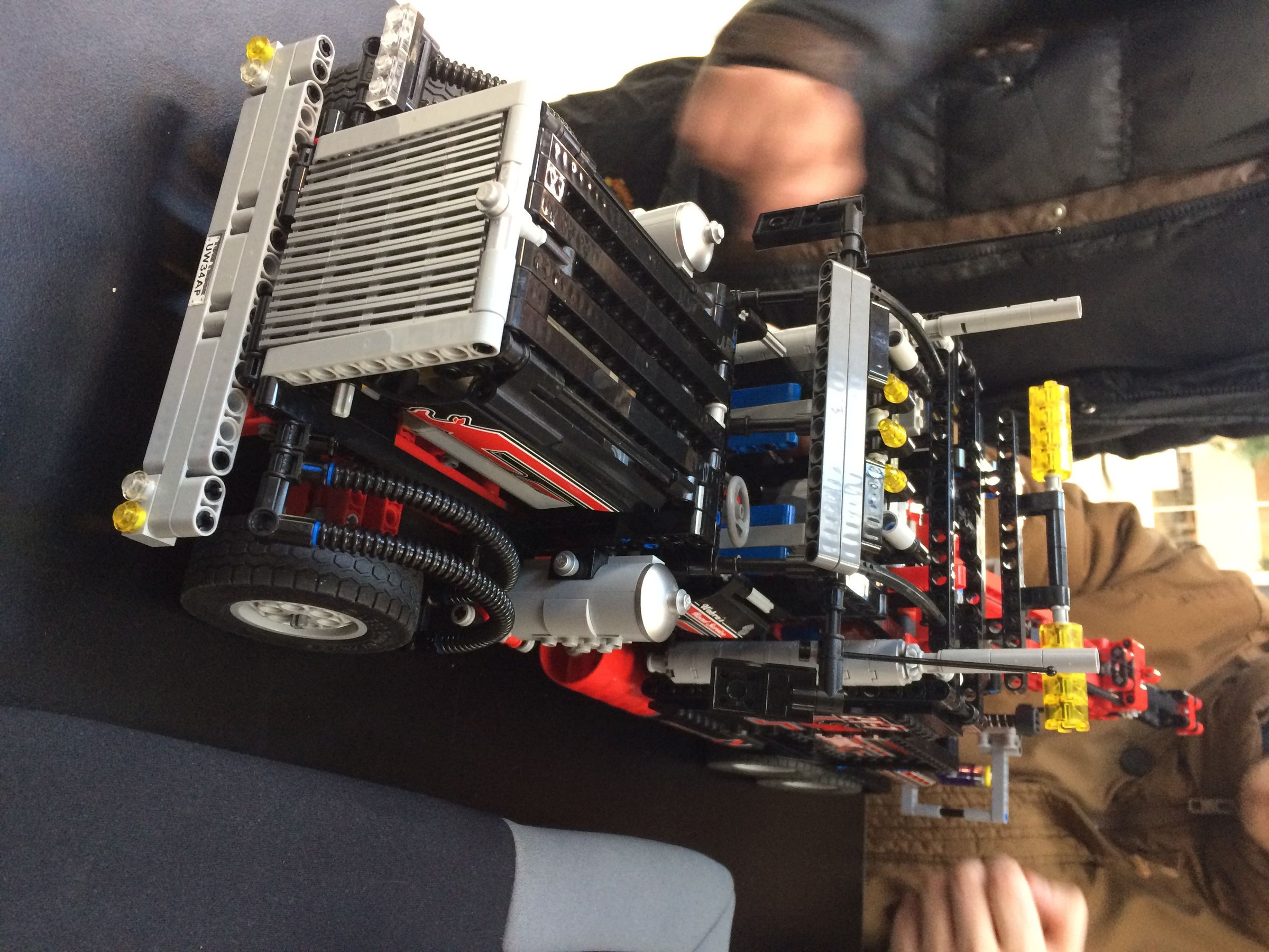 Lego Technic Radio Controlled Car : 5 Steps - Instructables