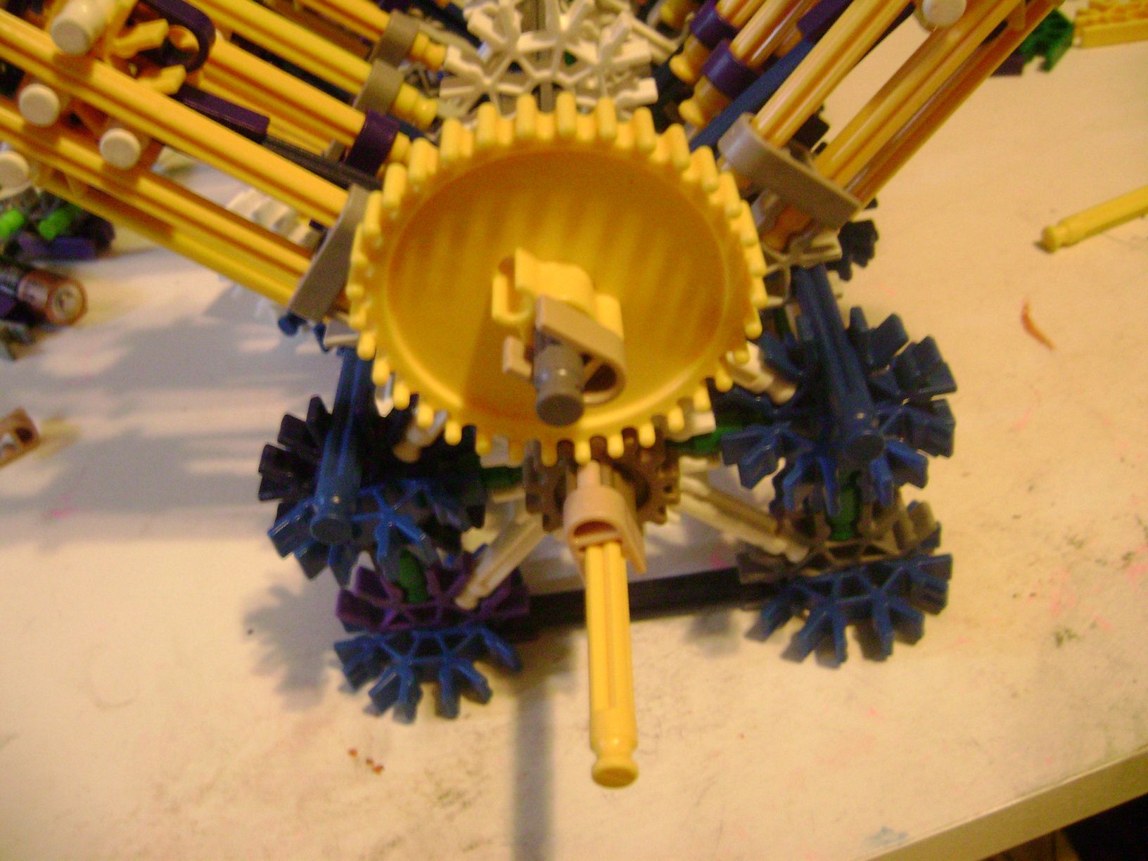 K'nex V8 Engine : 6 Steps - Instructables