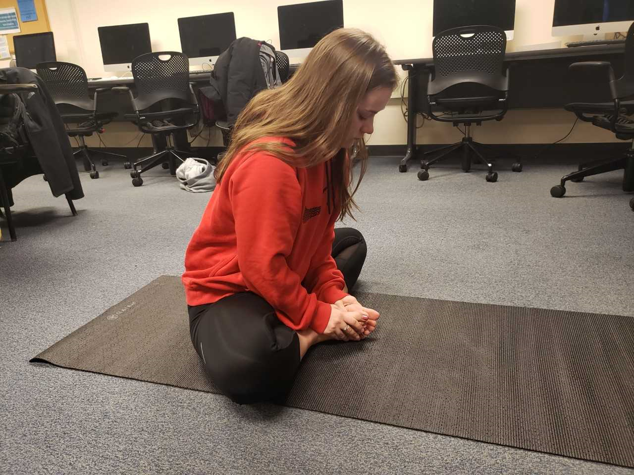 Simple Lower Back Popping Exercise : 11 Steps - Instructables