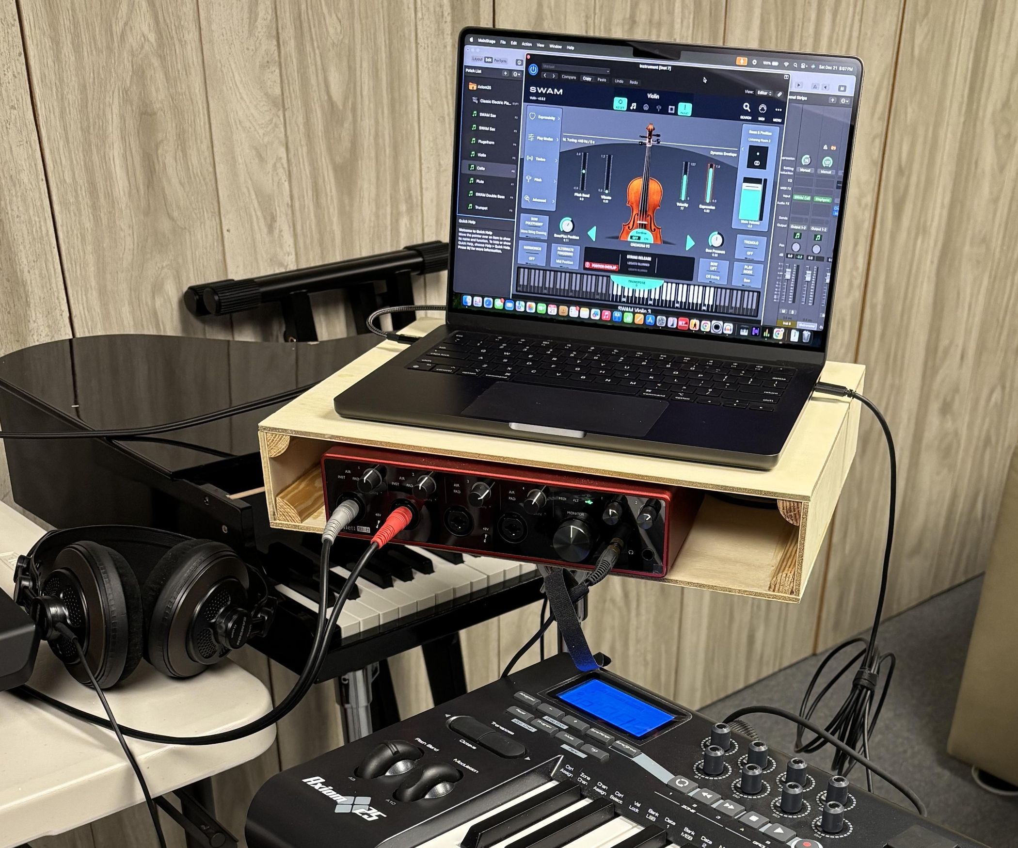 Musician Laptop+Interface Stand : 8 Steps (with Pictures) - Instructables