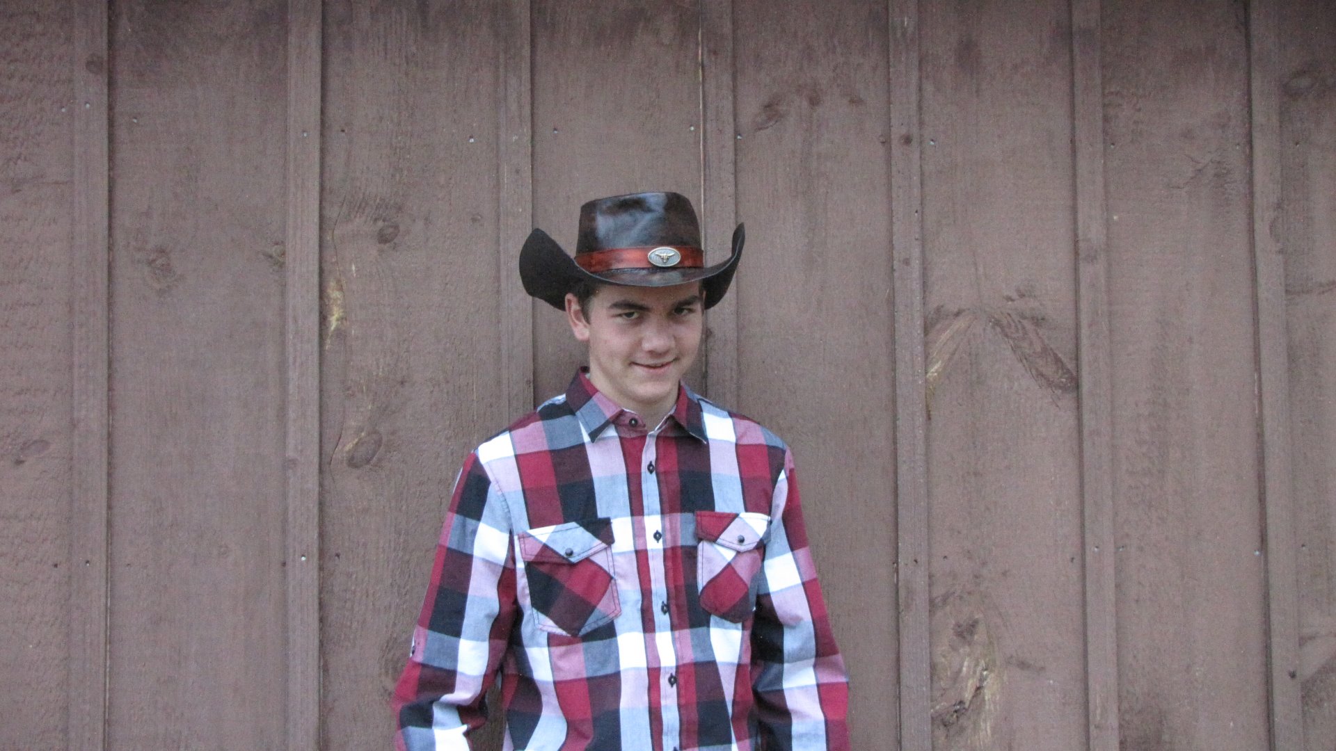 Hand-Crafted Leather Cowboy Hat : 9 Steps (with Pictures) - Instructables