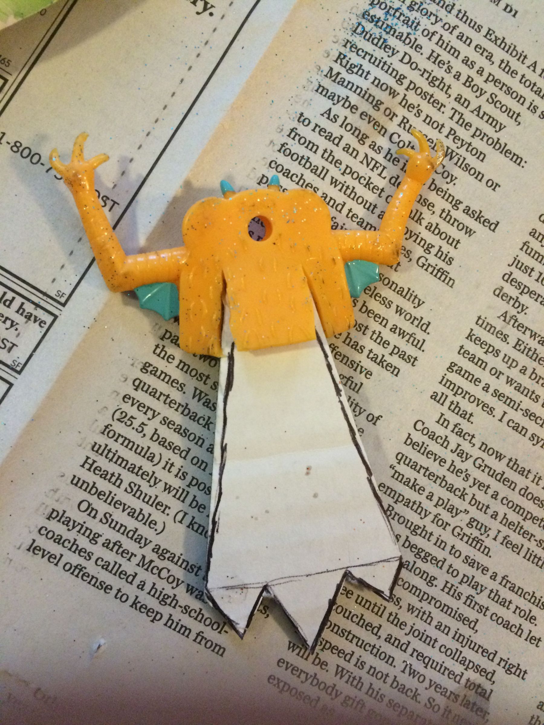 GLITTER MONSTER Necklaces! : 14 Steps - Instructables