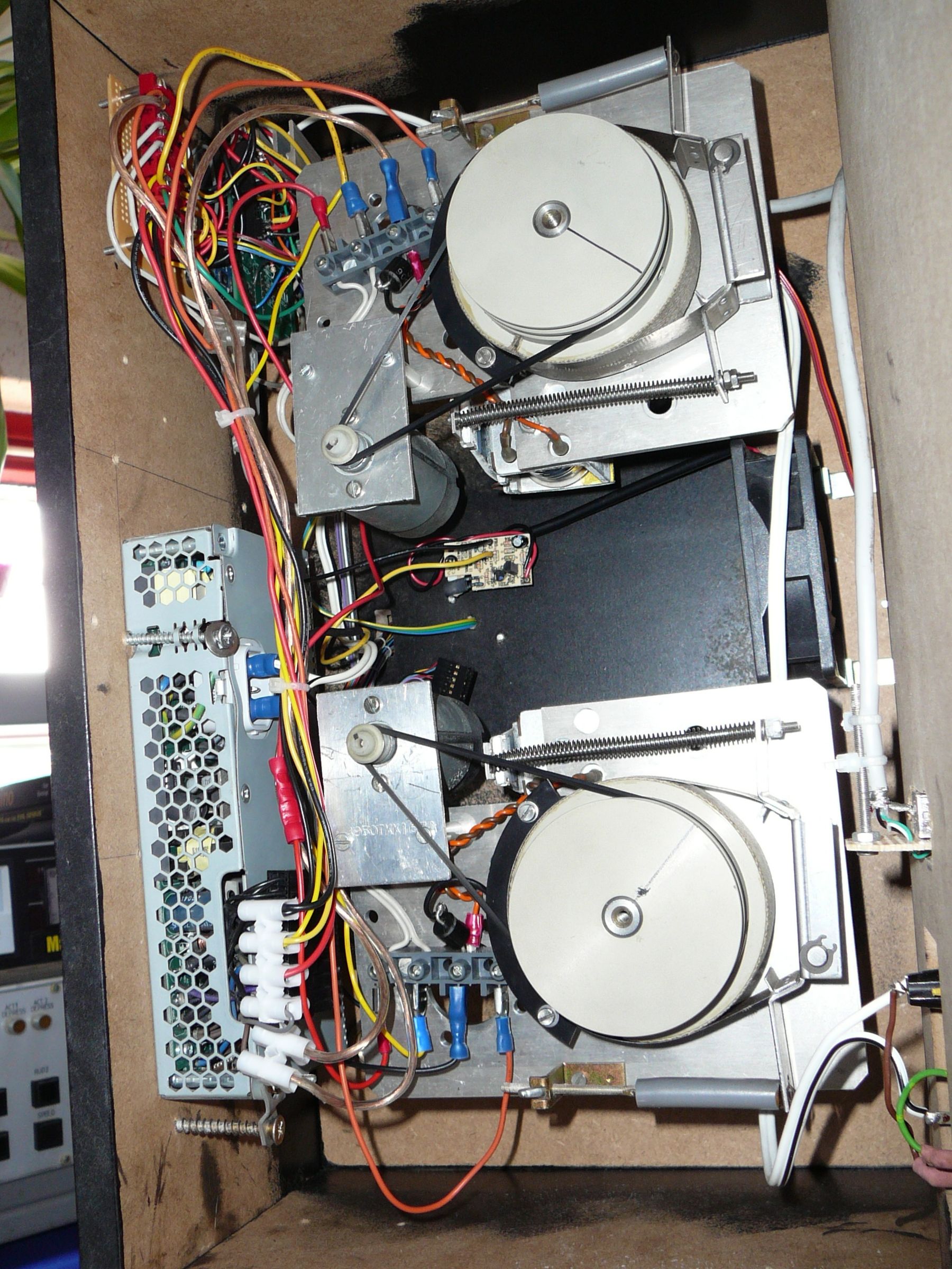 Time Machine Tape Streamer... - Instructables