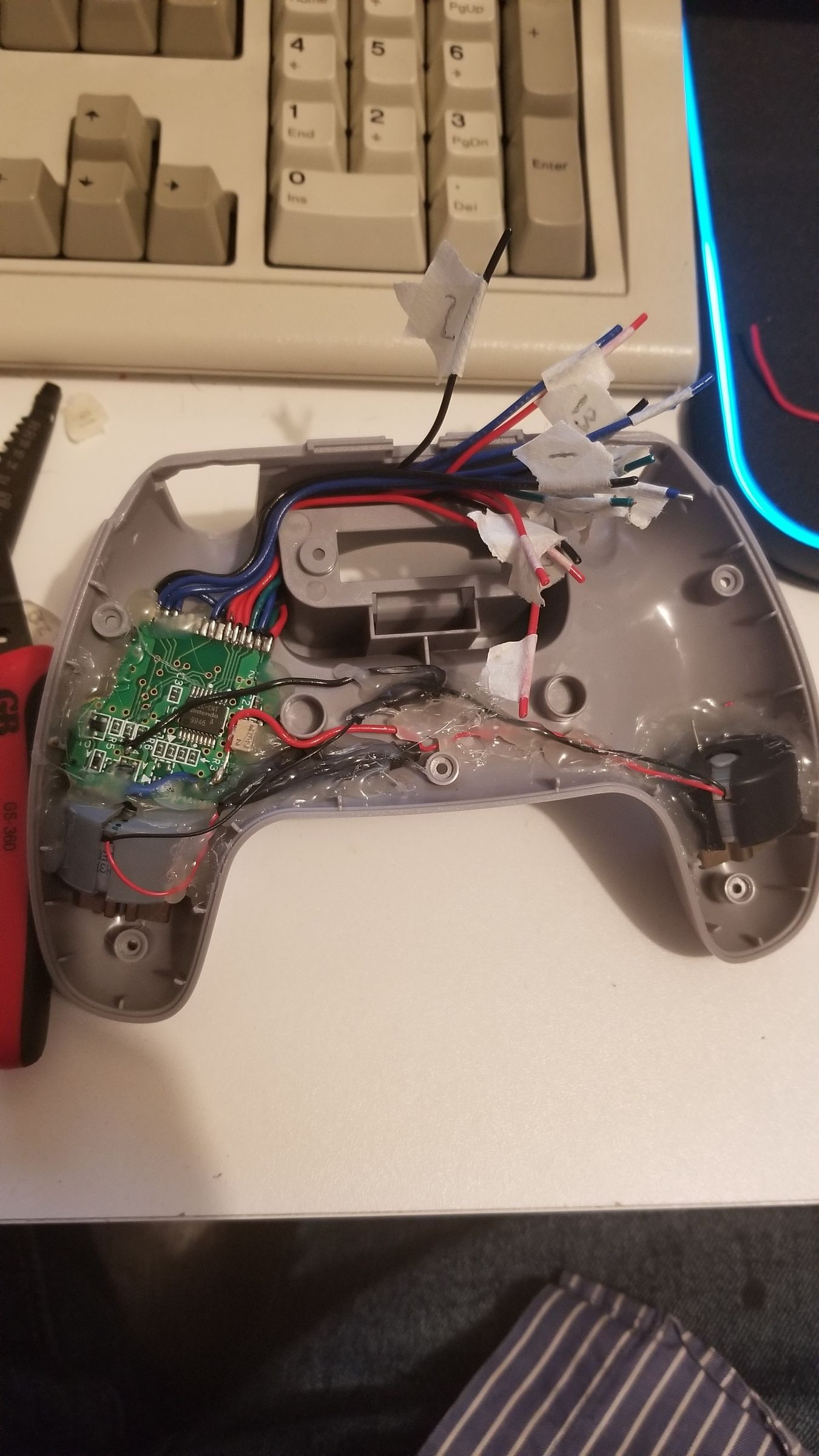 Nintendo 64 Controller Internal Rumble Mod : 15 Steps (with Pictures ...