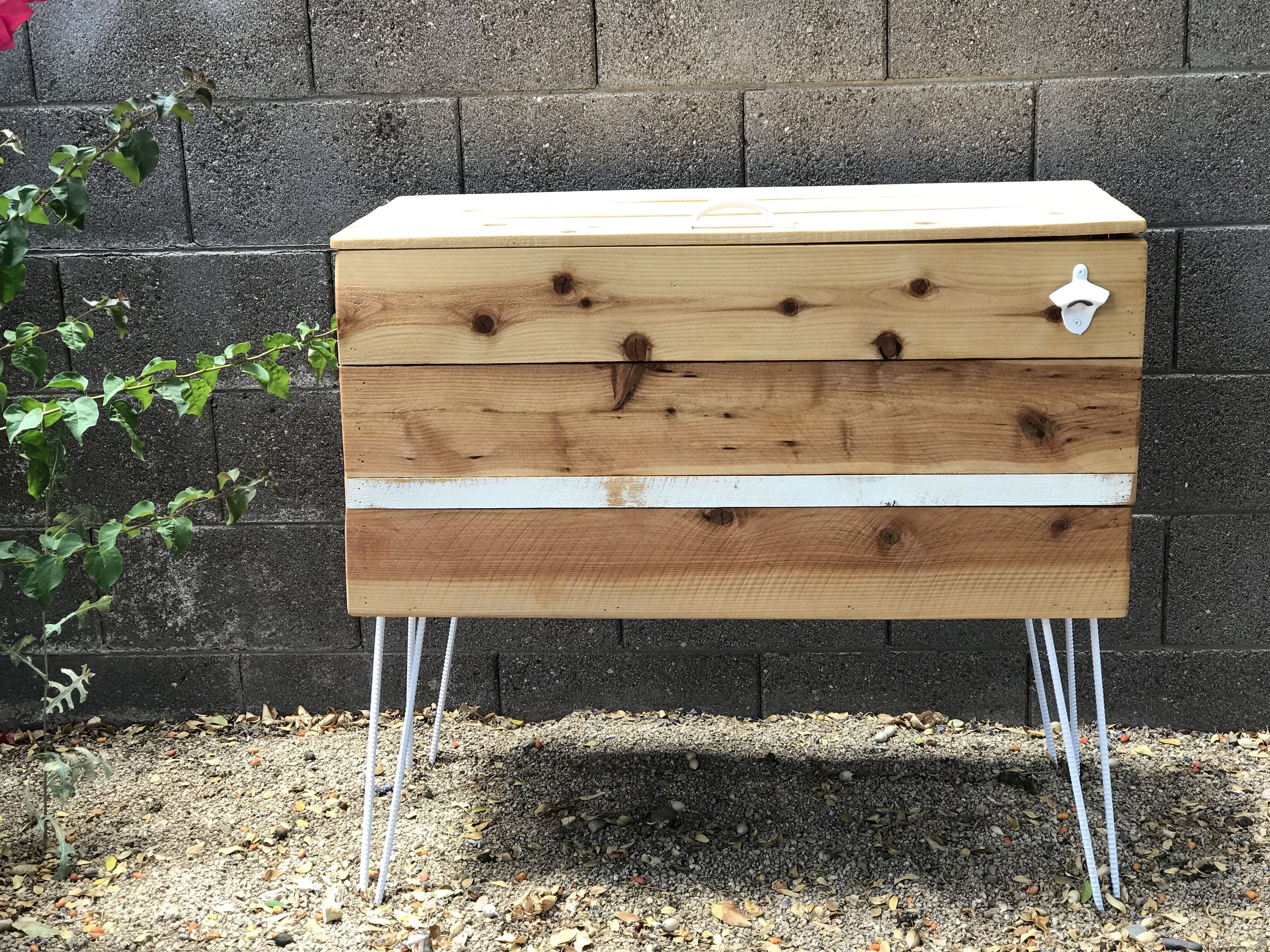 DIY Outdoor Cooler Deck Box : 9 Steps - Instructables