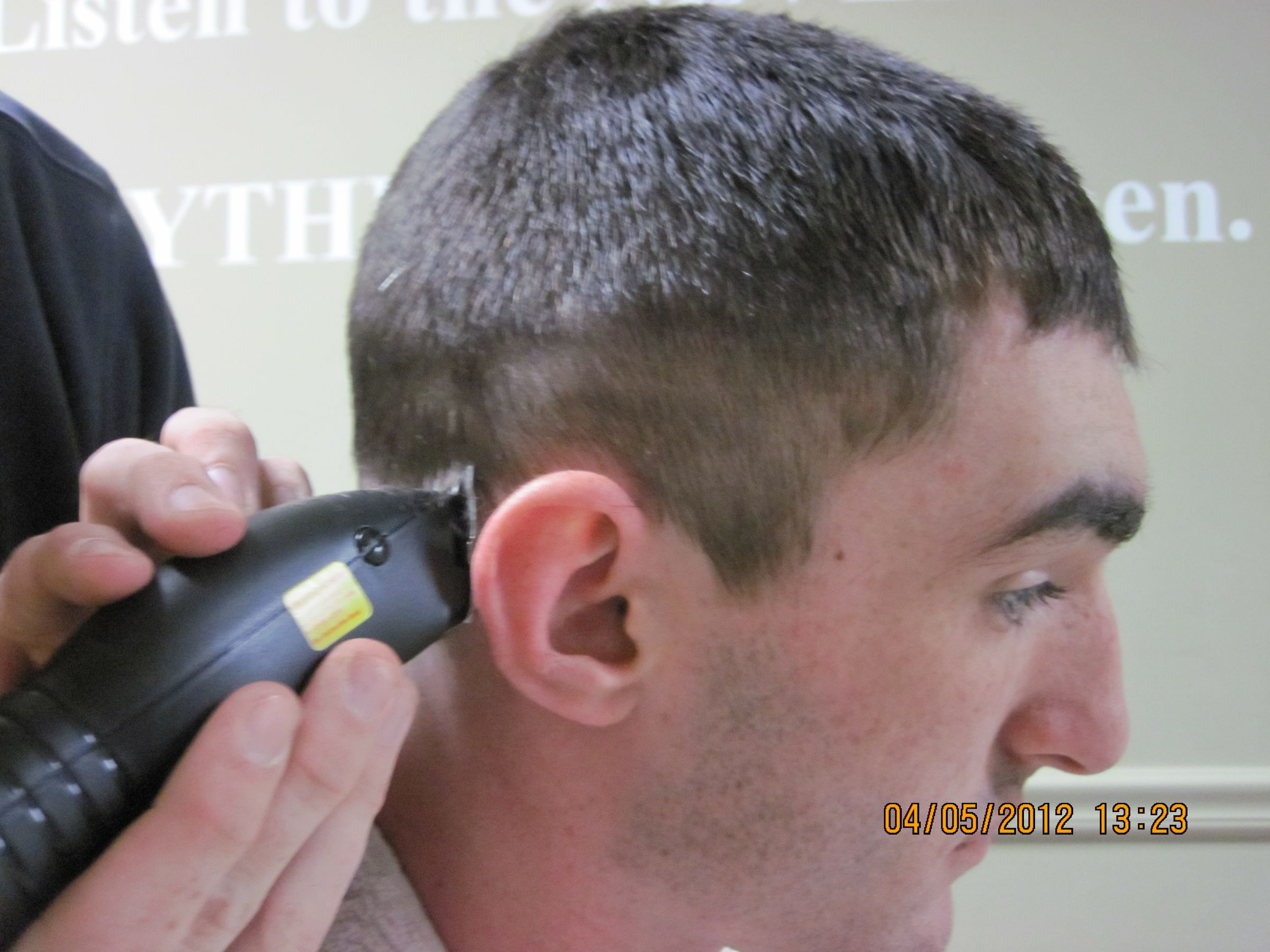 High and Tight Hair Cut : 4 Steps - Instructables