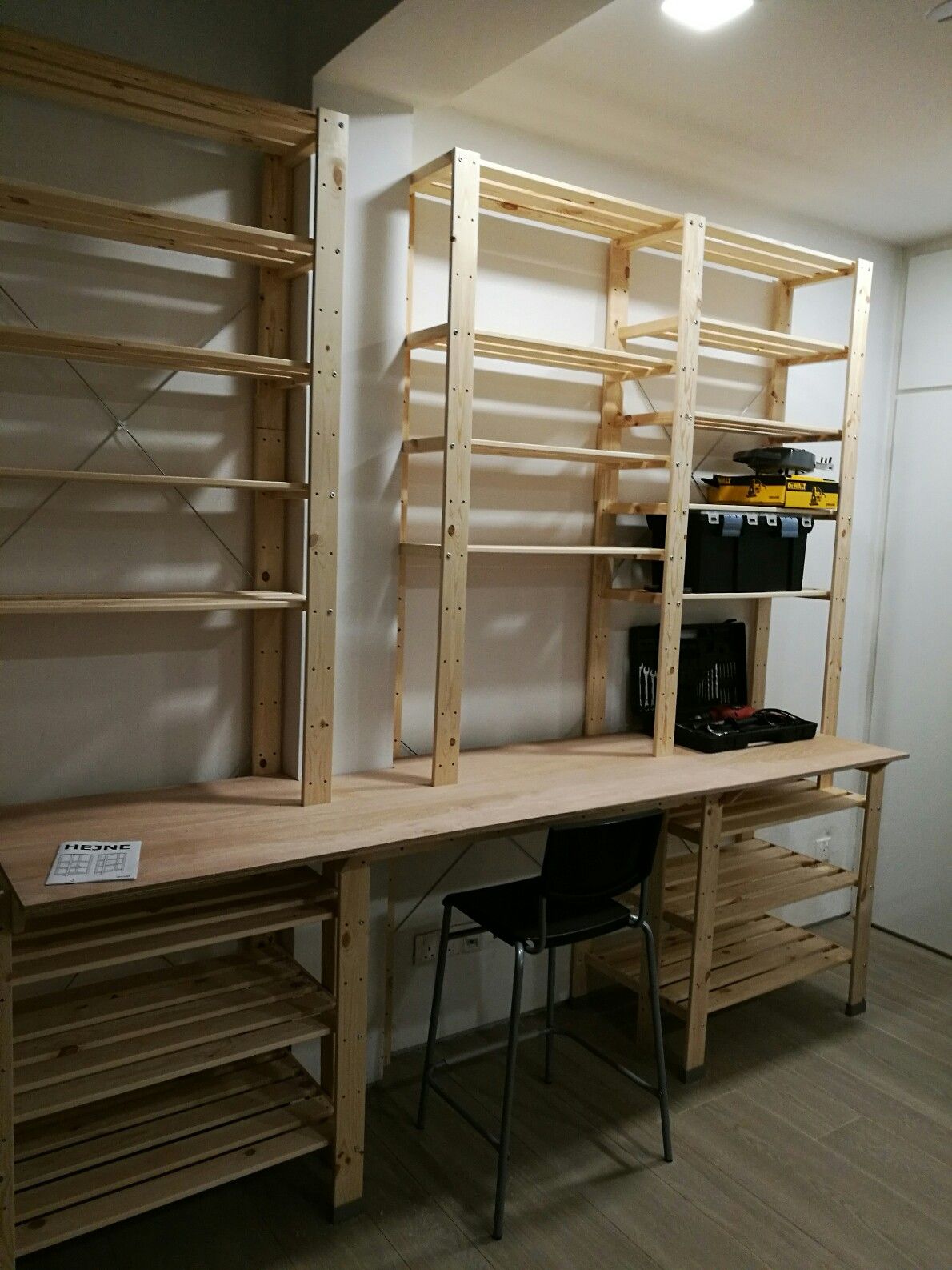 Quick & Easy Lightweight Work Bench : 6 Steps (with Pictures ...