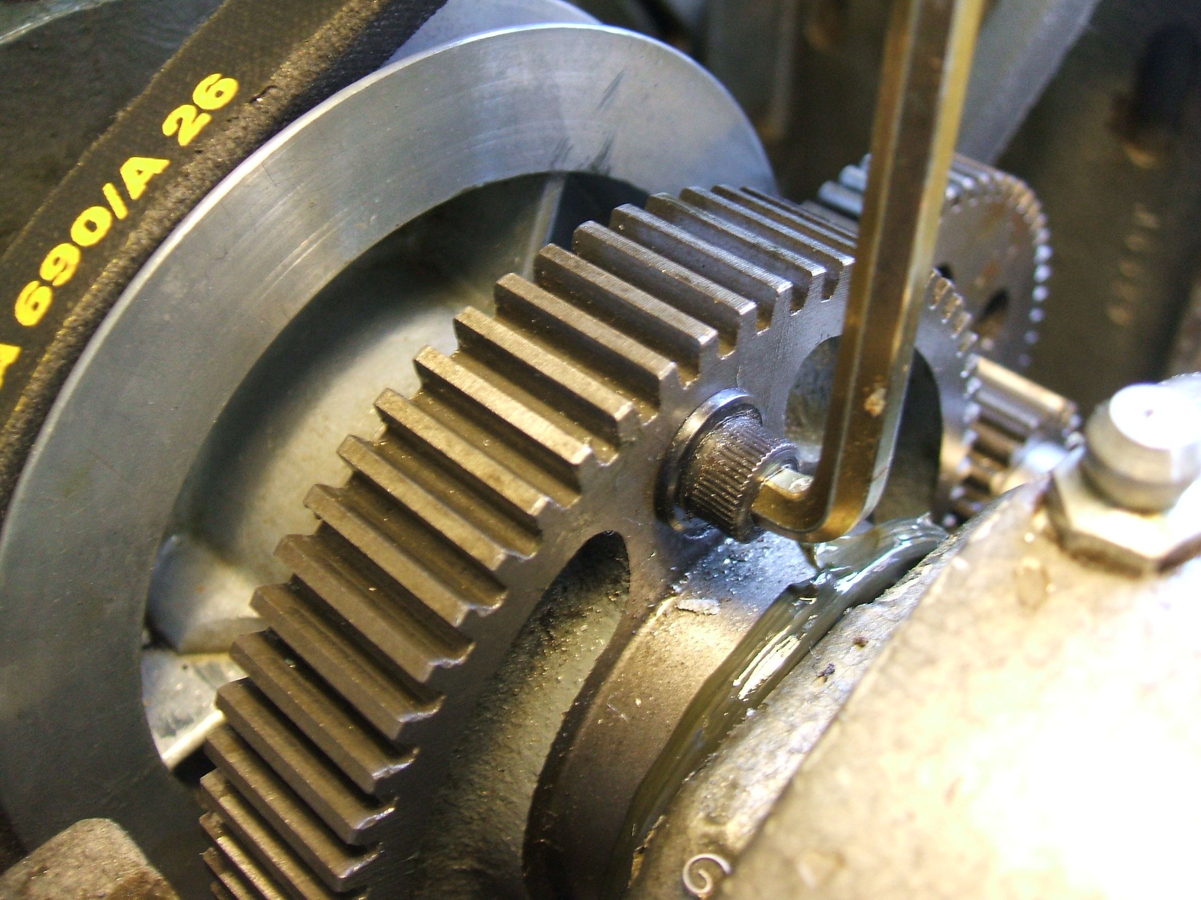 Thread Cutting - Internal and External on a Myford ML10 Lathe : 11 ...