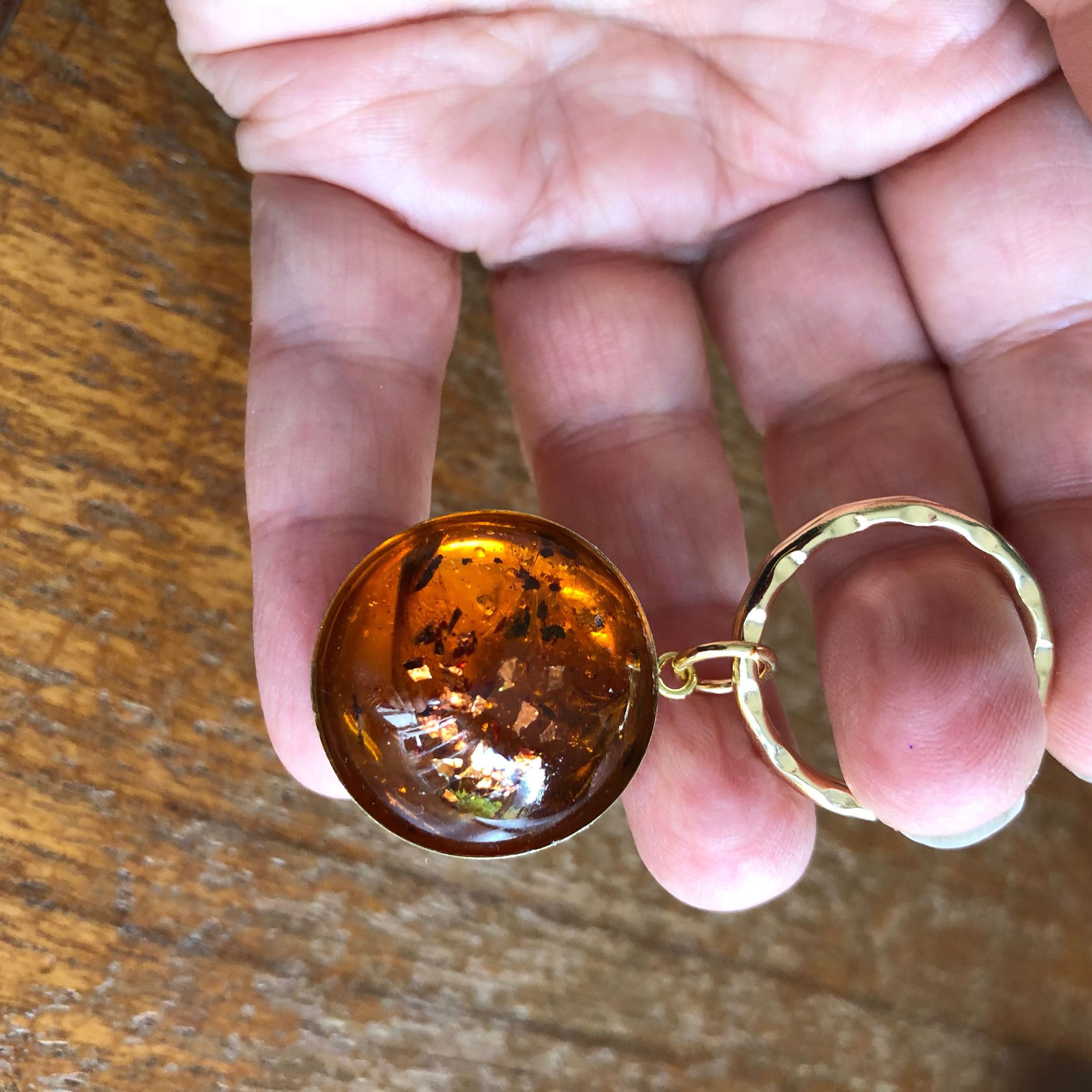 Faux Amber Resin Key Ring : 20 Steps (with Pictures) - Instructables
