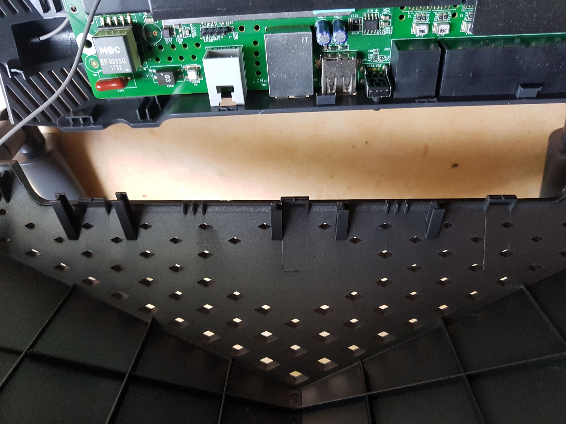 Disassemble and Mod the D-Link DSL-5300 COBRA AC5300 Wave 2 MU-MIMO Wi ...