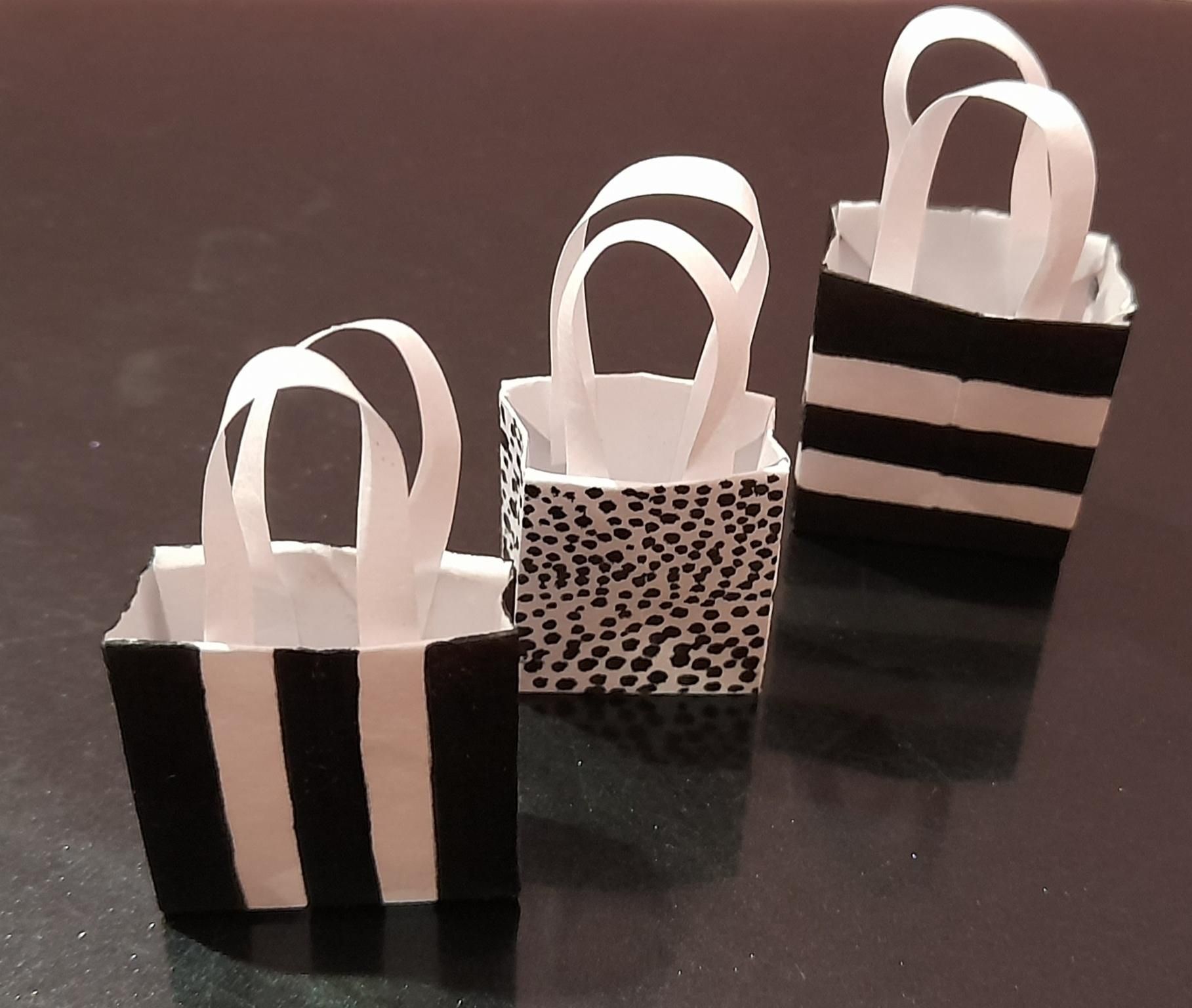 Tiny Paper Bags : 3 Steps (with Pictures) - Instructables