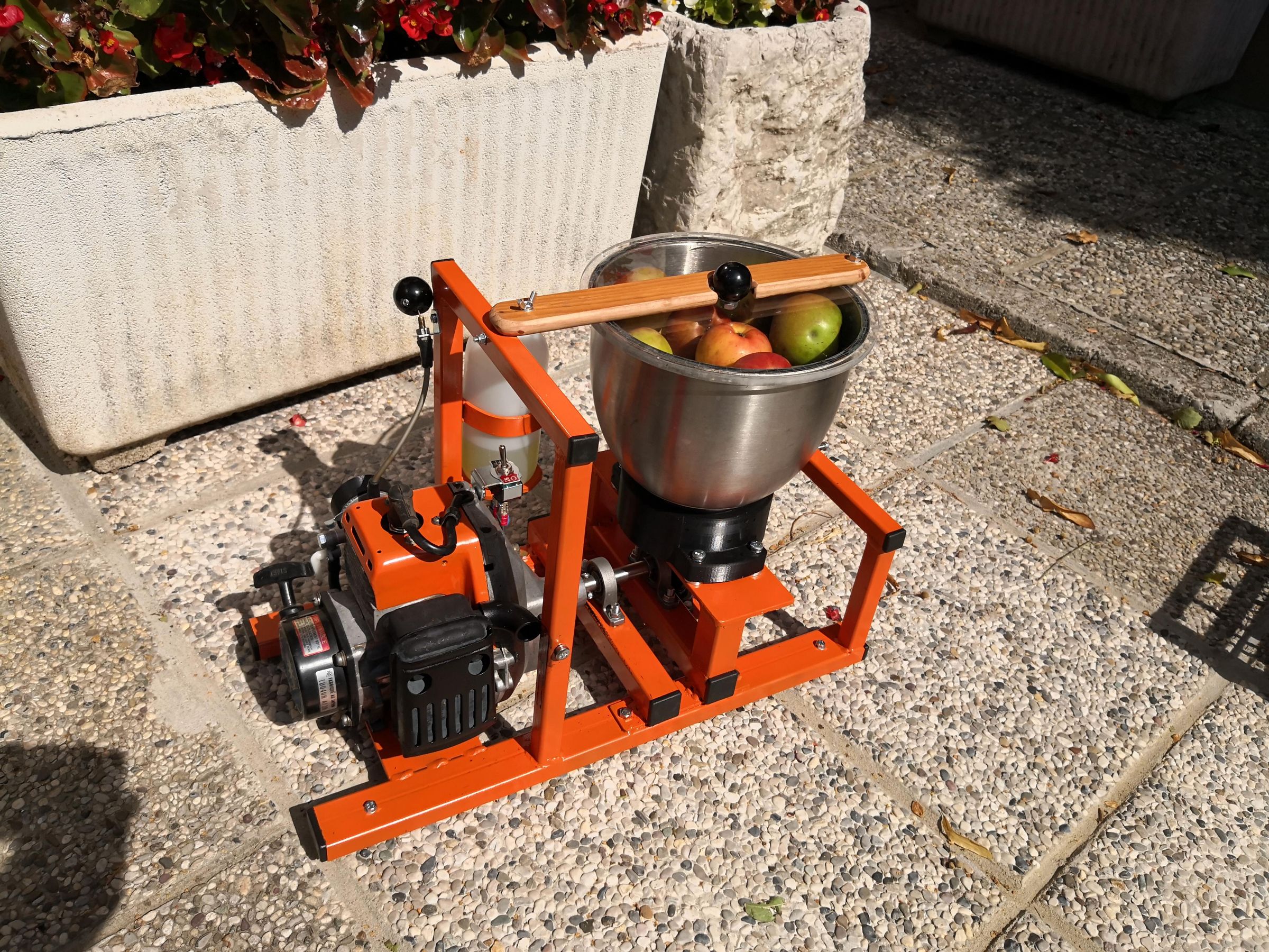 Gas Powered Blender of DOOM : 21 Steps (with Pictures) - Instructables