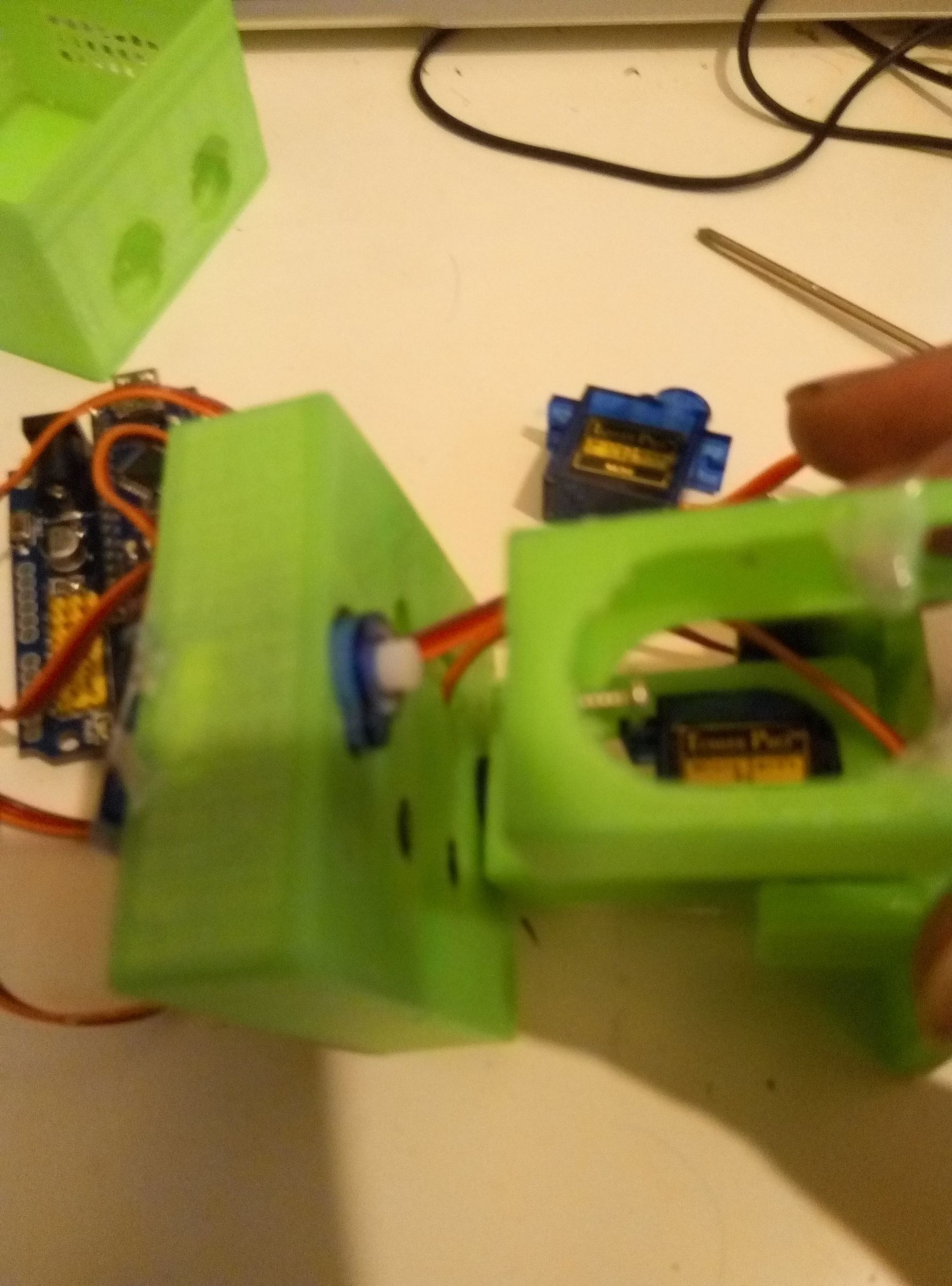 Bowie Dancing Robot : 4 Steps - Instructables