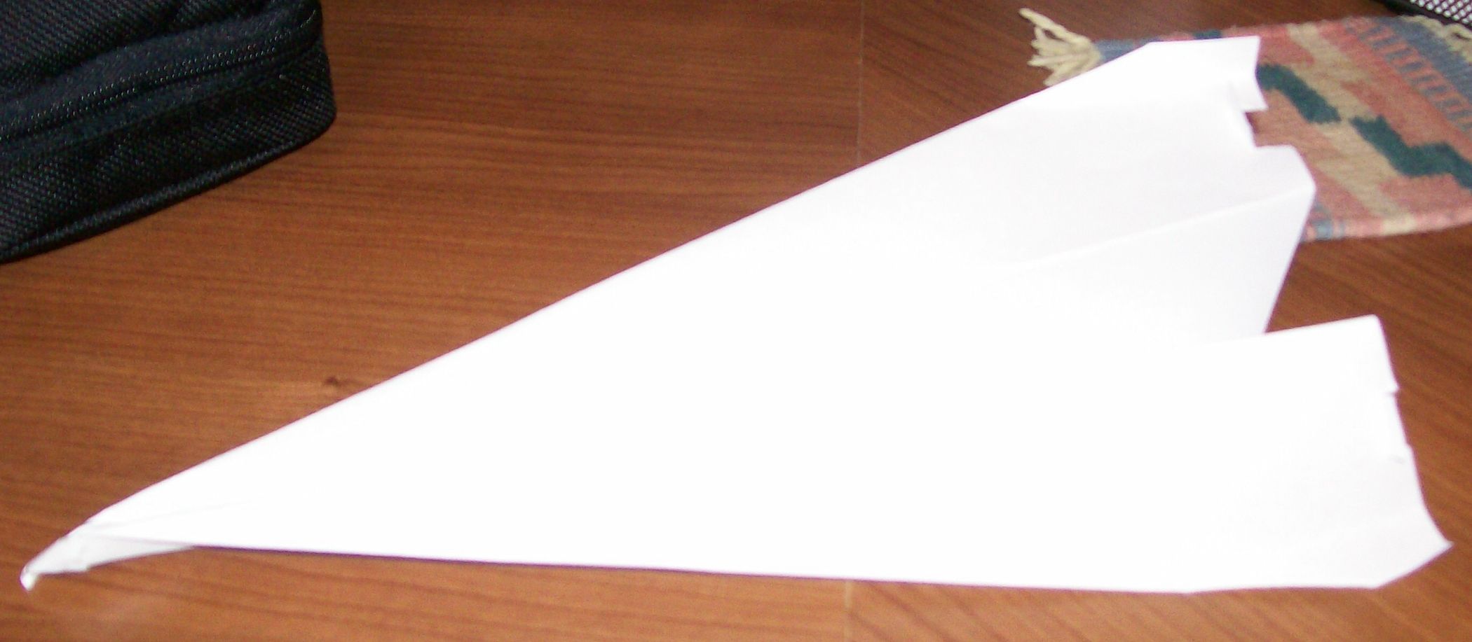 THUNDER Paper Airplane TOSS IT CHALLENGE : 4 Steps - Instructables