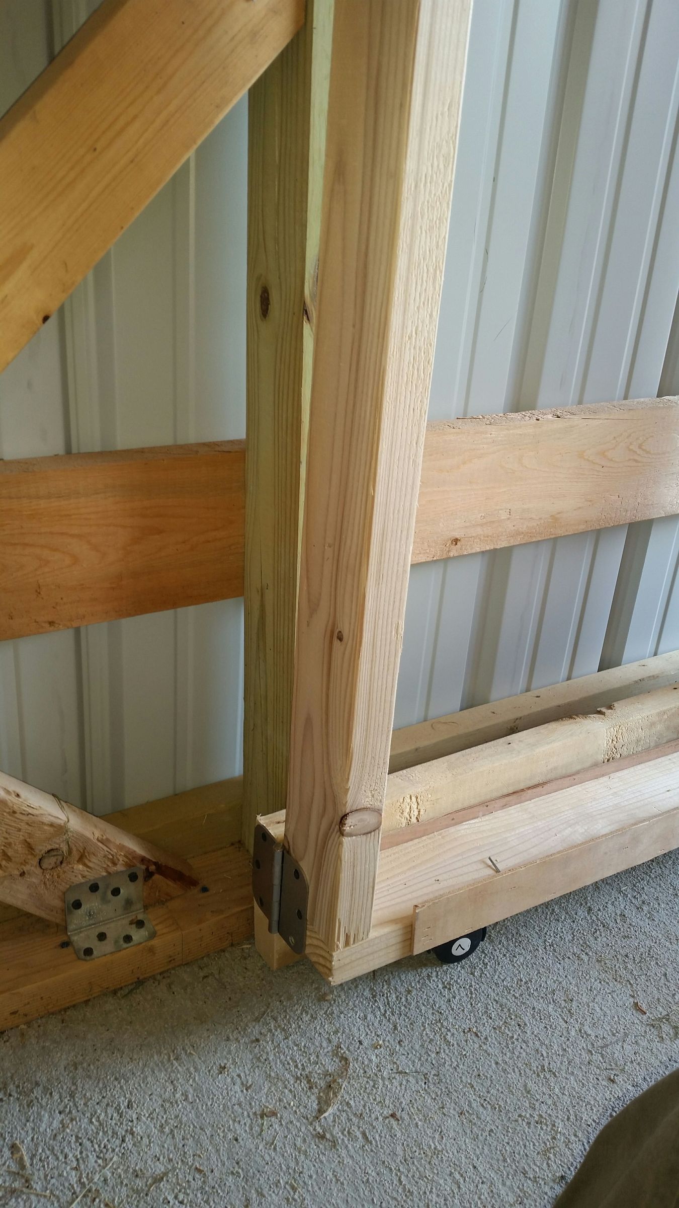 Long Handled Swinging Tool Rack : 7 Steps (with Pictures) - Instructables