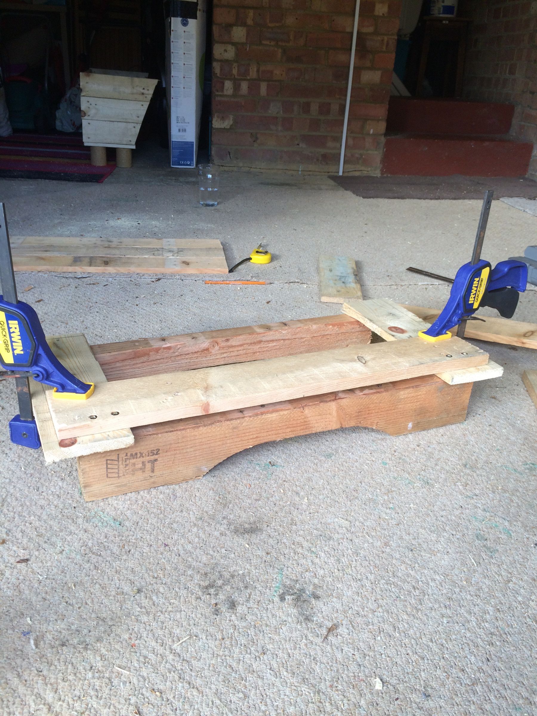 Two Pallets Herb Trough : 4 Steps (with Pictures) - Instructables