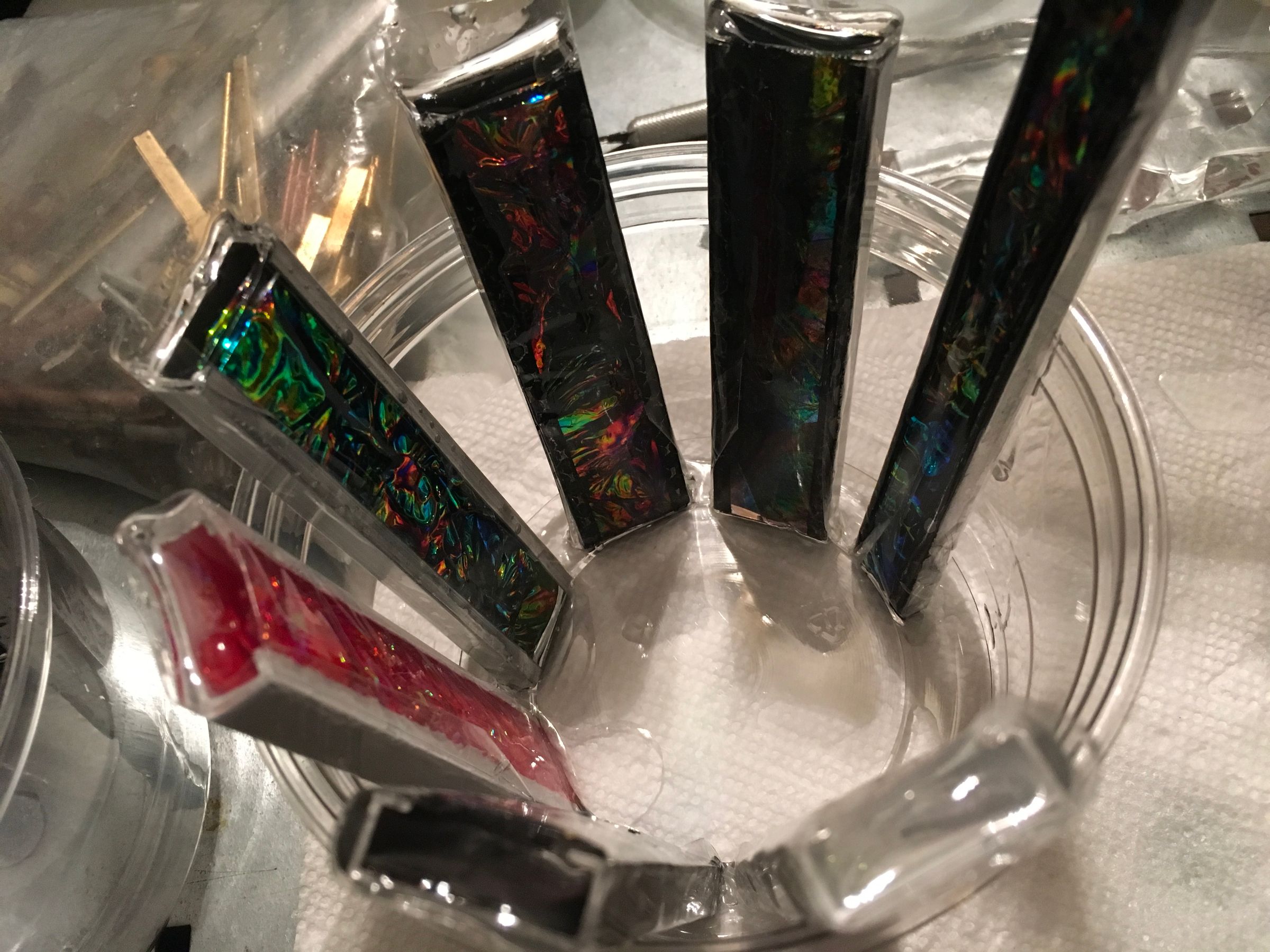 Resin Rainbow Nebula Pendant : 8 Steps (with Pictures) - Instructables