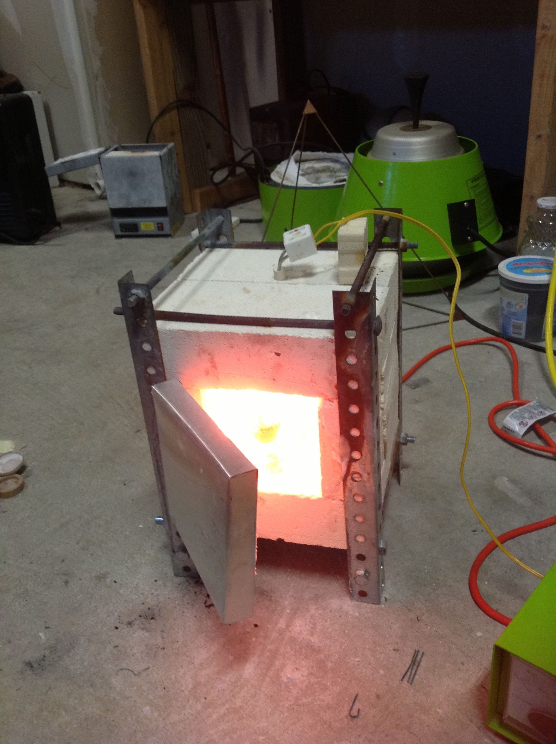 Homemade Electric Kiln : 6 Steps (with Pictures) - Instructables