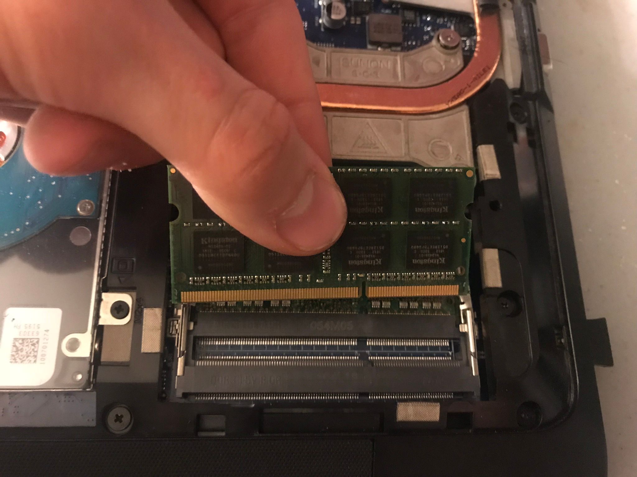 Installing RAM in a Laptop : 5 Steps - Instructables