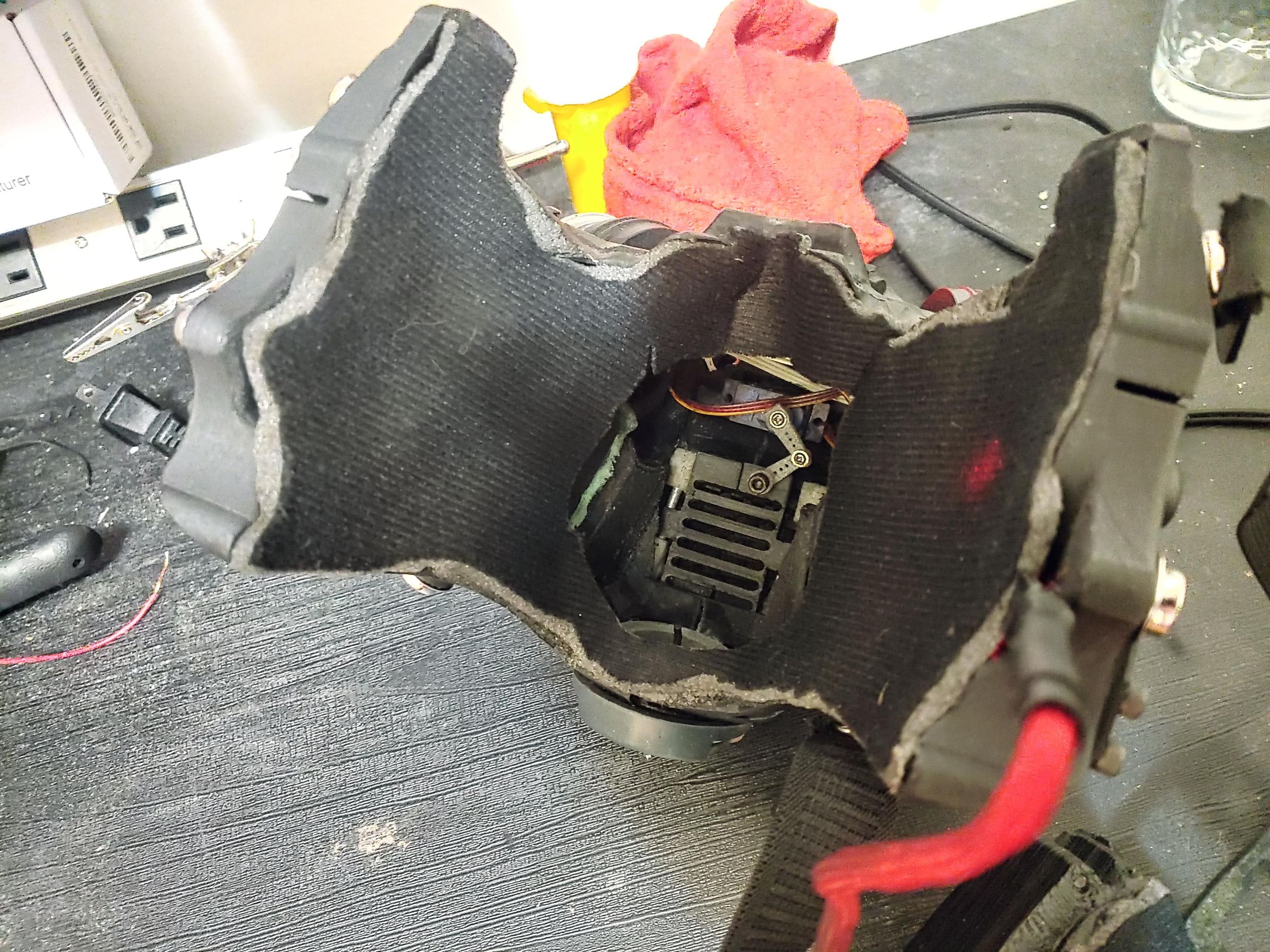 Shy Mask That Shuts Up When It Sees People : 9 Steps (with Pictures ...