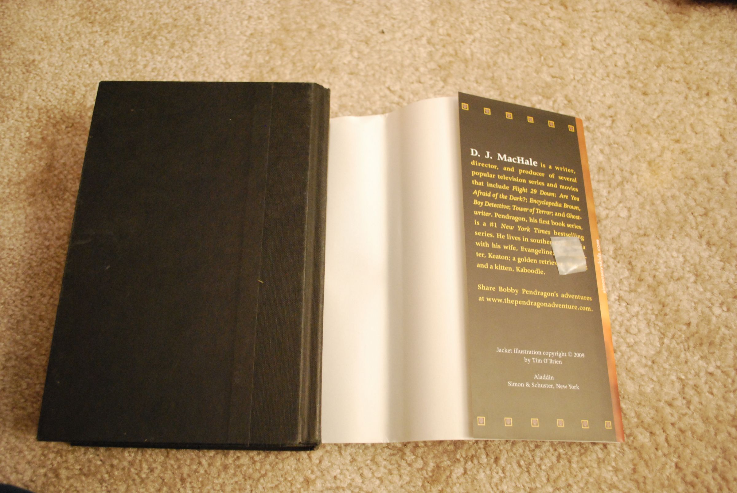 How to Make an Invisible Bookshelf (Without Ruining a Book!) : 9 Steps ...