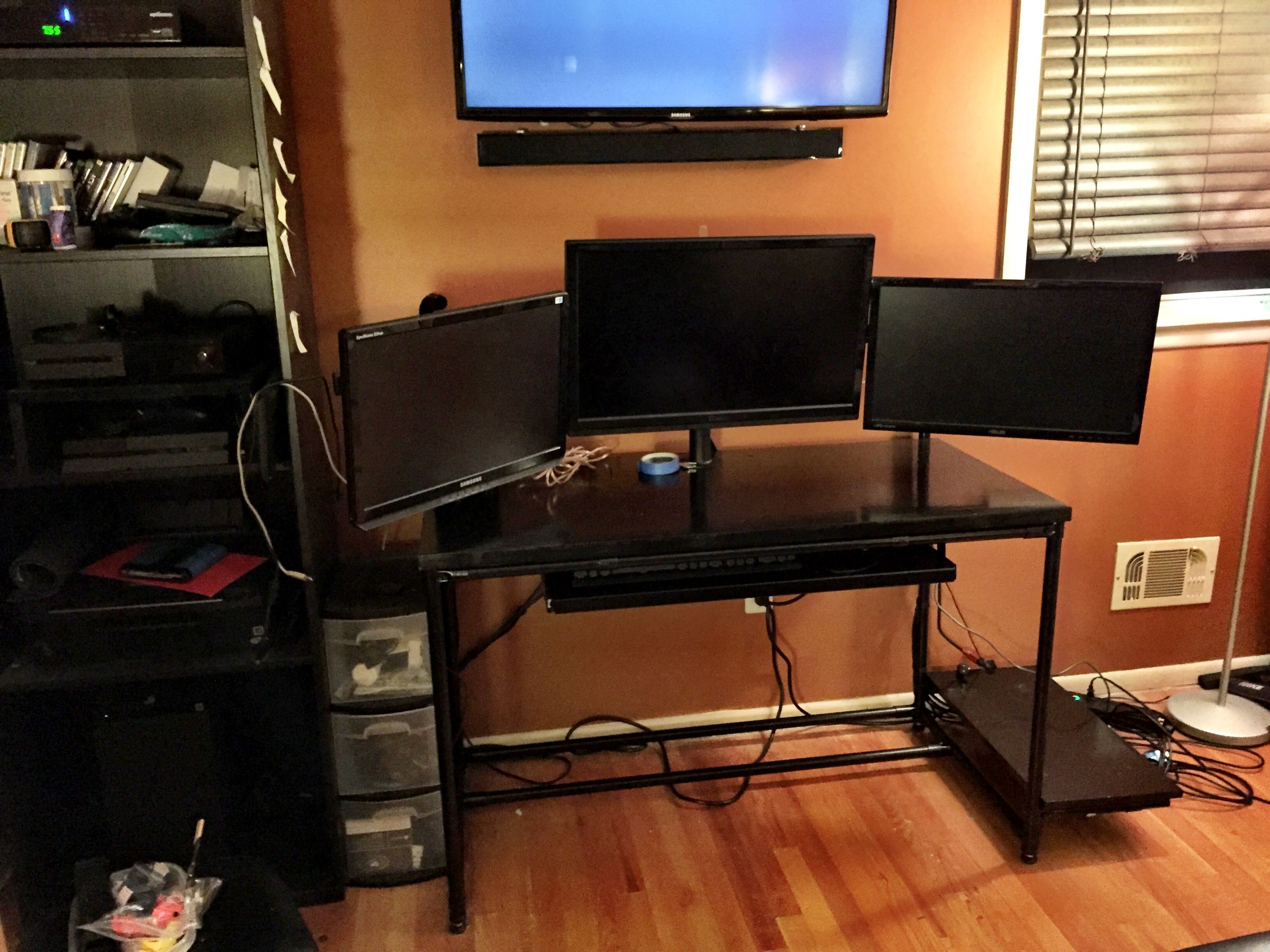 Lean Pipe Computer Desks : 3 Steps (with Pictures) - Instructables