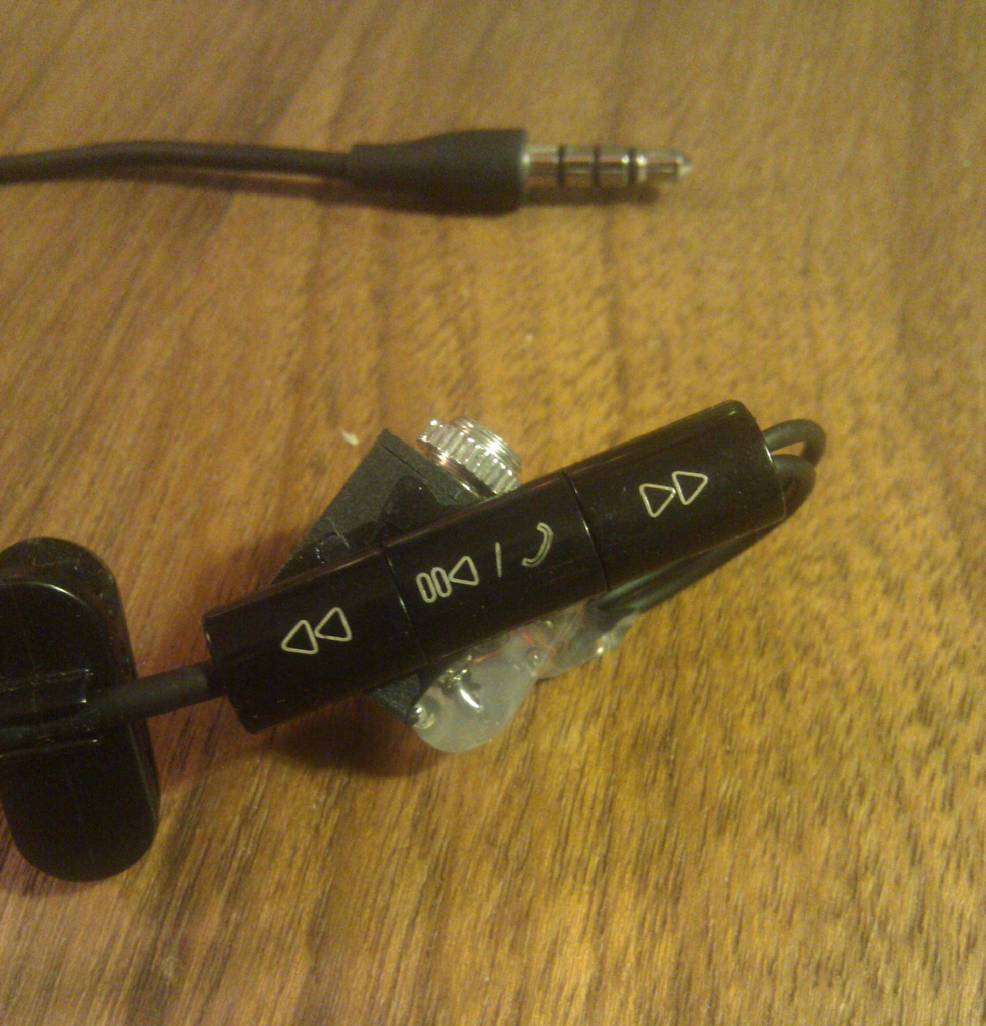 Nexus (and Other Androids) Headset Remote With Media Controls : 3 Steps ...