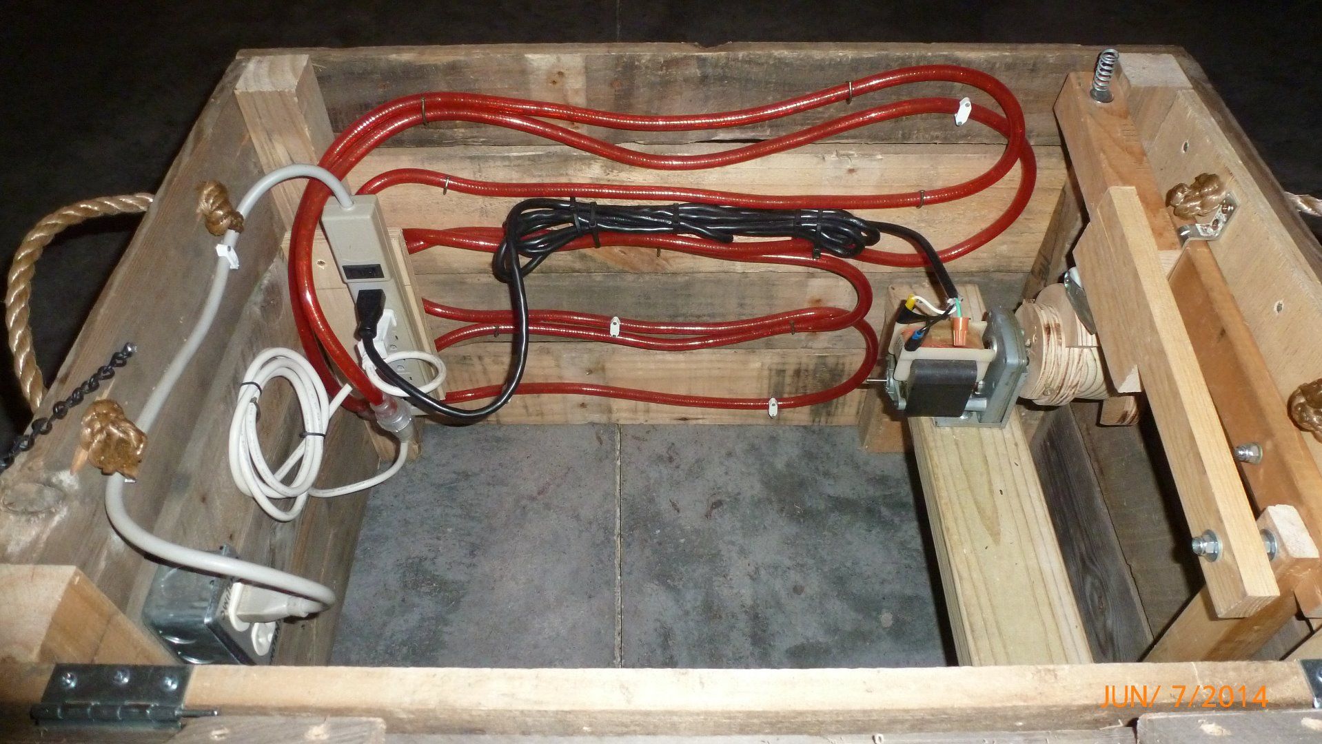 Monster in a Box, Haunted House Halloween Prop : 6 Steps (with Pictures ...