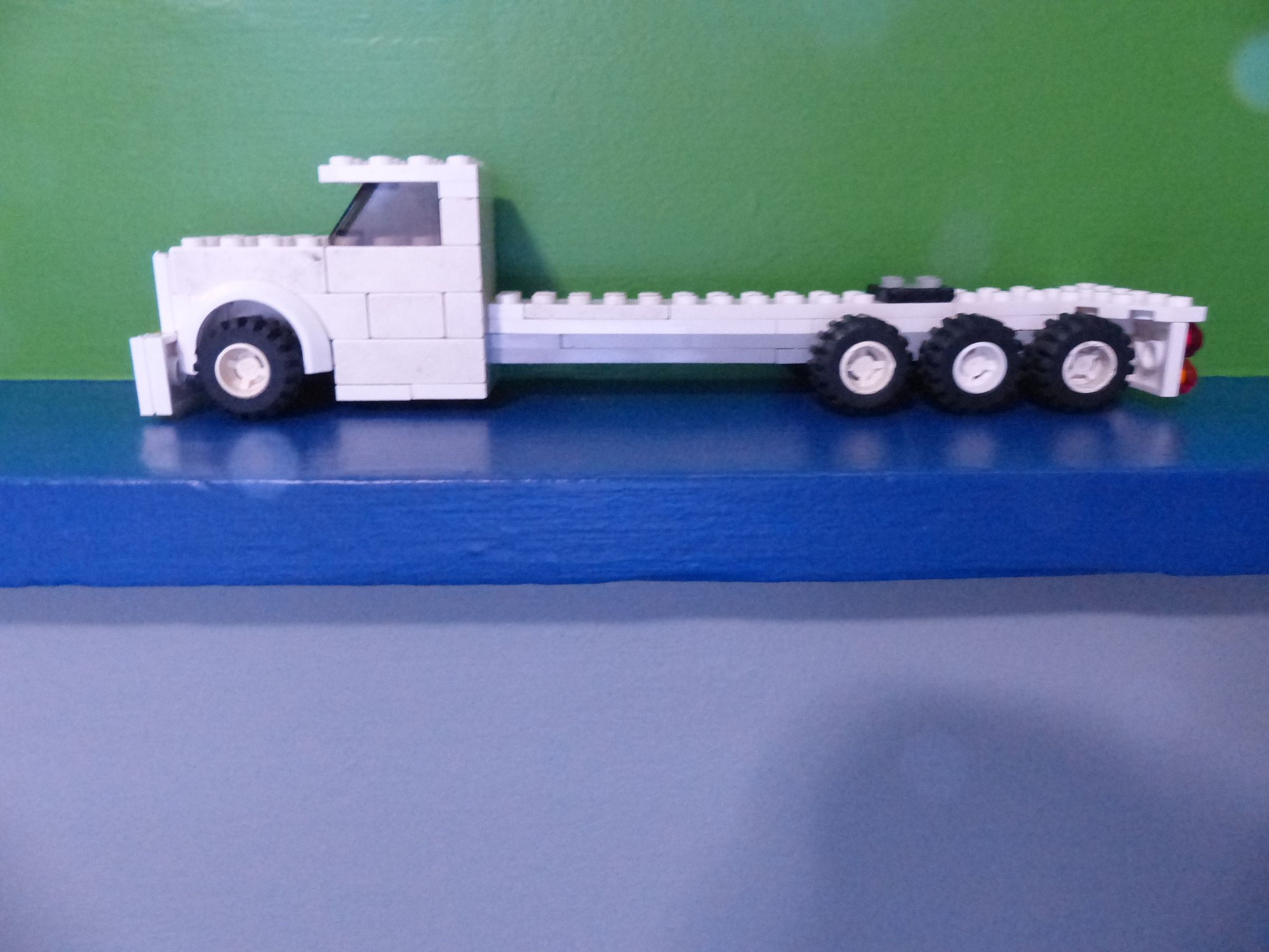 Lego Semi : 4 Steps - Instructables