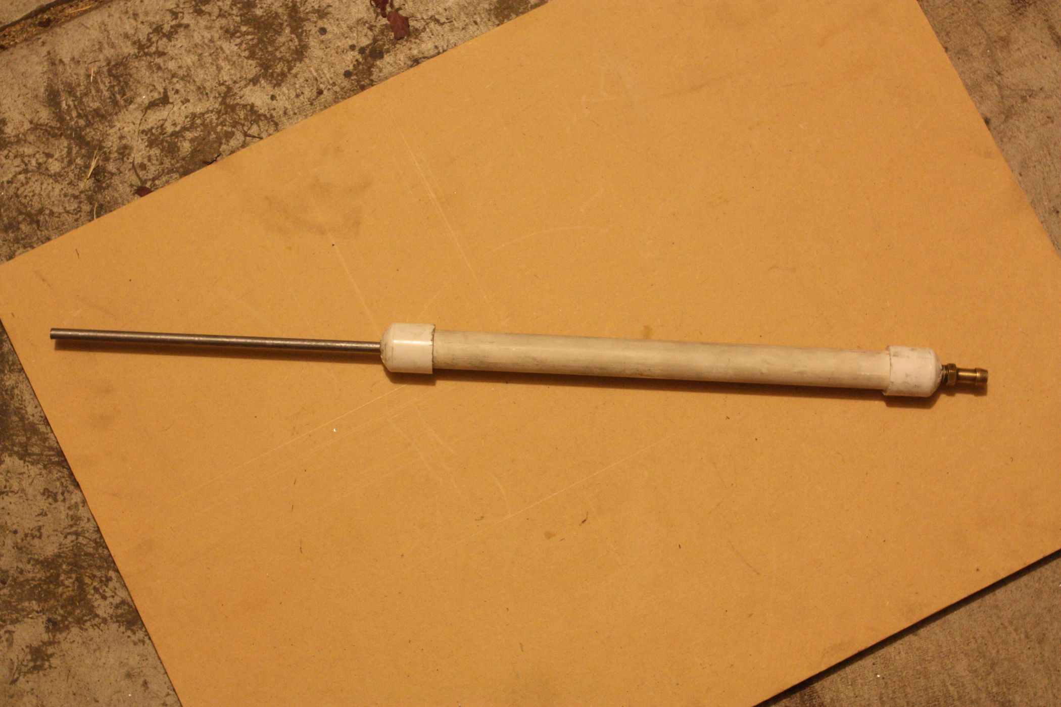 Ultra Cheap Pneumatic Ram. : 5 Steps - Instructables