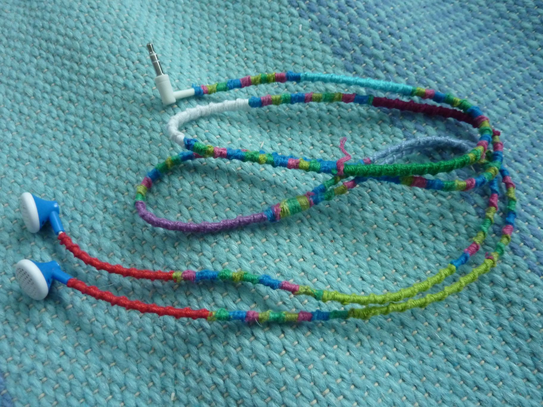 How to Make Earbuds Colorful Using Thread : 8 Steps (with Pictures ...