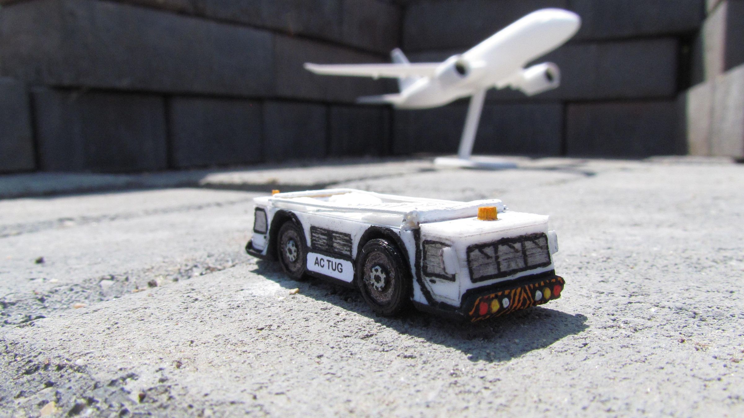 Miniature Aircraft Tug : 11 Steps (with Pictures) - Instructables