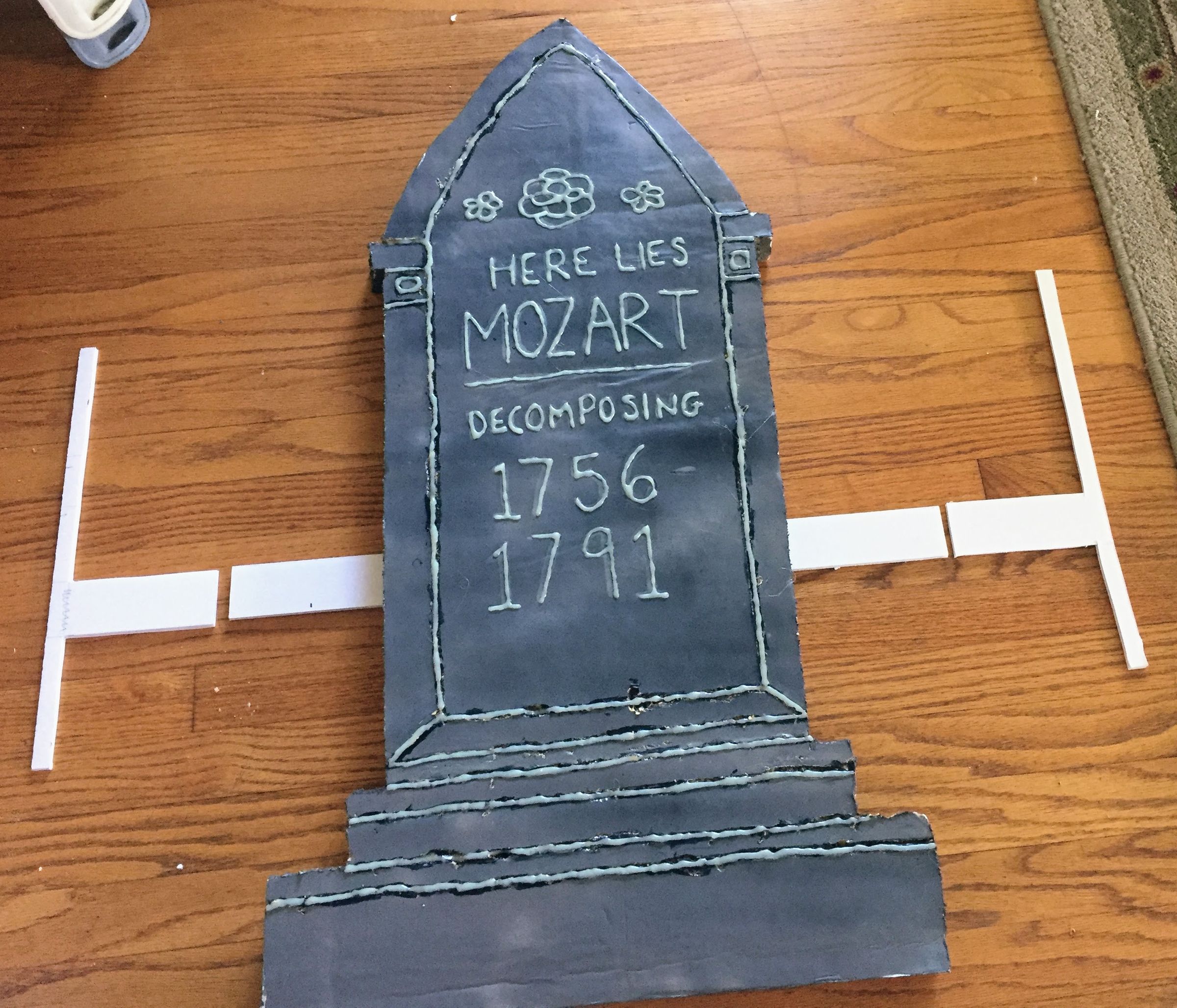 Glow in the Dark Tombstones : 3 Steps (with Pictures) - Instructables