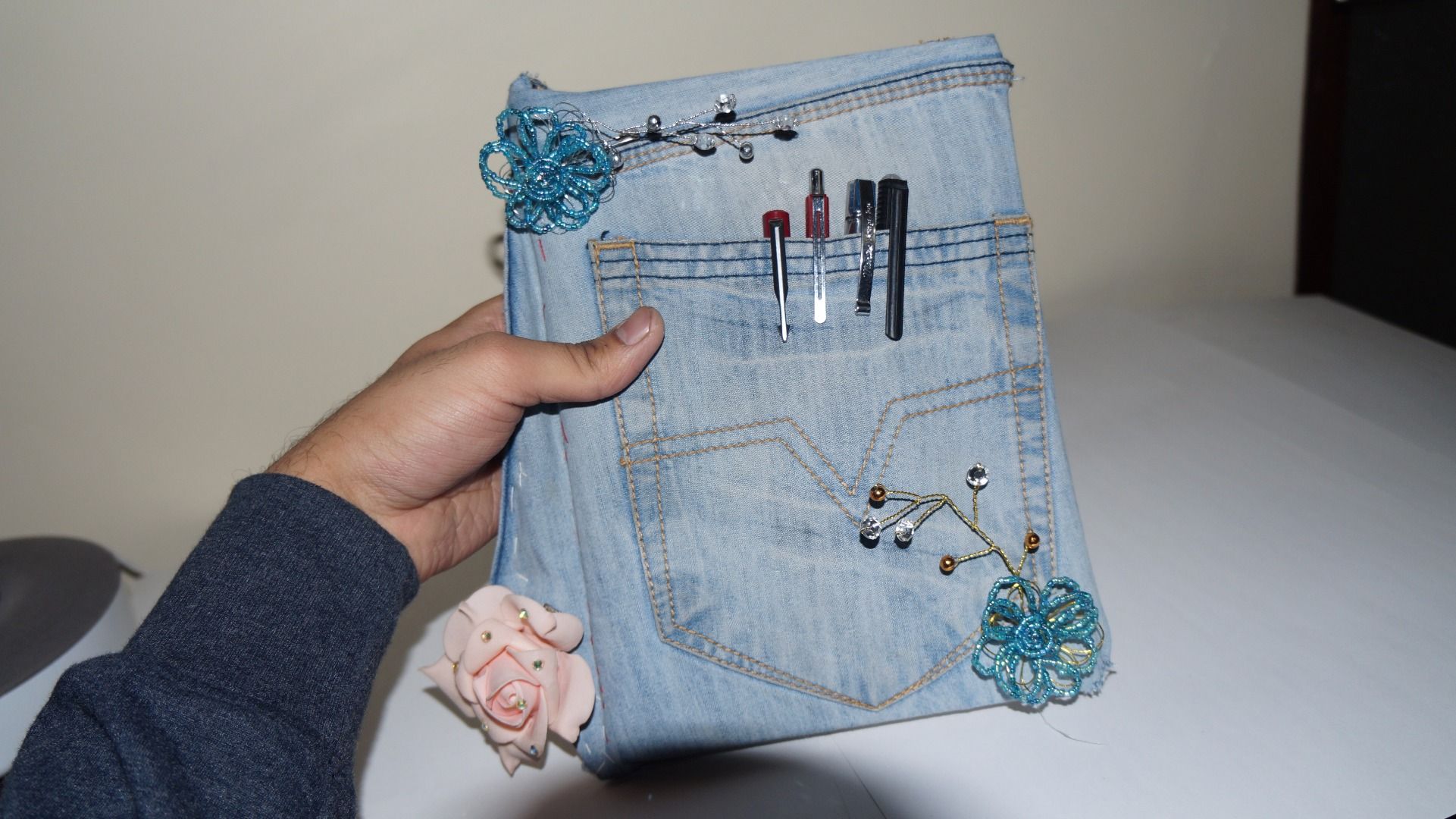 Diary Cover From Old Denim Jeans : 5 Steps (with Pictures) - Instructables