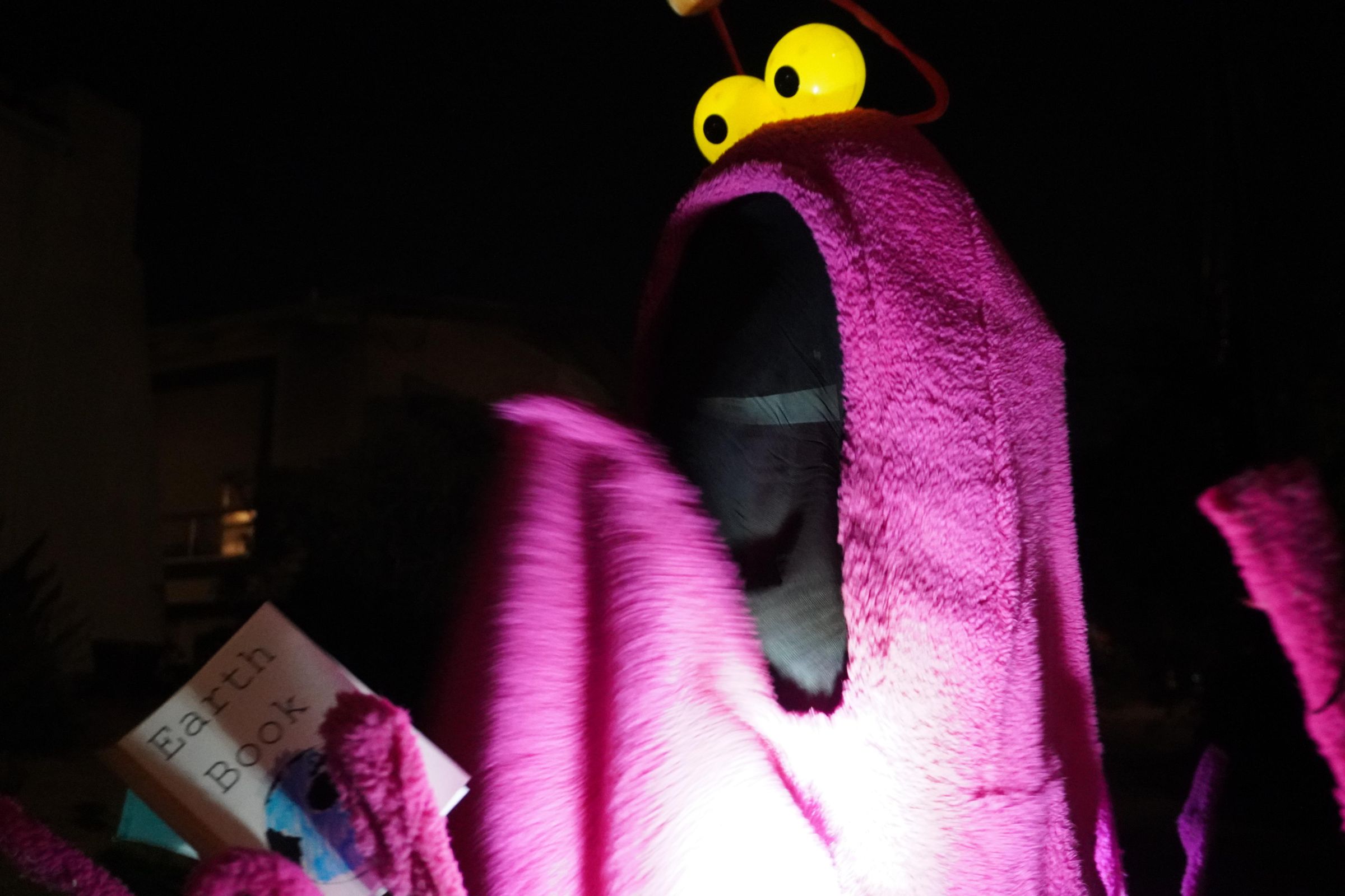 Remote Controlled Yip Yip With Sound, Lights, and Moving Mouth : 15 ...