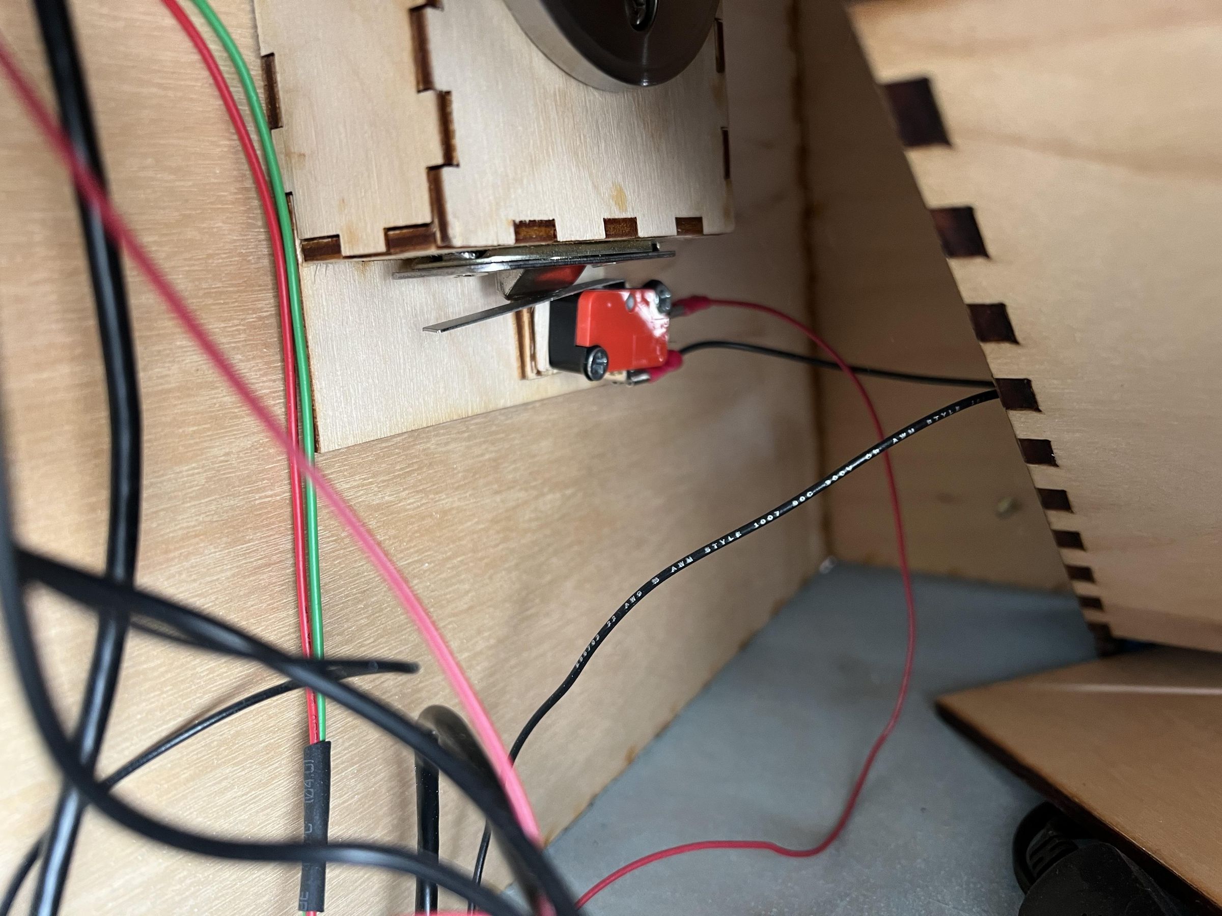 Chocolate Slot Machine : 8 Steps (with Pictures) - Instructables