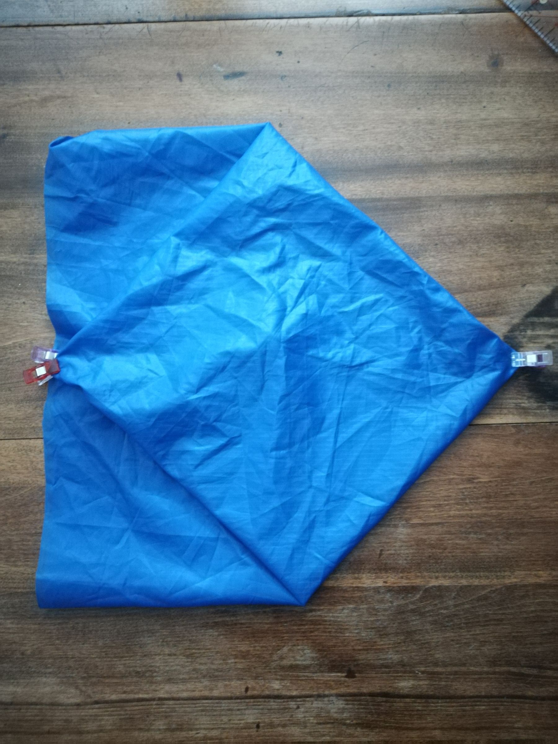 Waterproof Rolltop Stuff Sack : 6 Steps (with Pictures) - Instructables