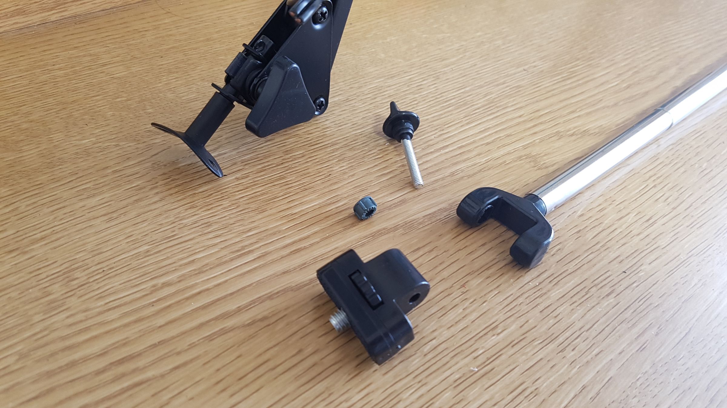 DIY Articulating Arm Mount for Phone or Camera : 9 Steps (with Pictures ...