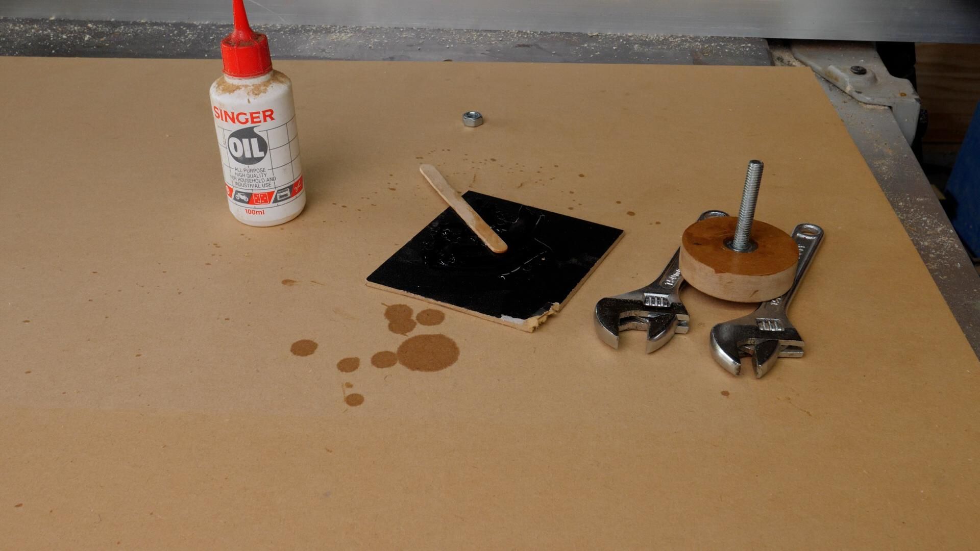 No Hole Circle Cutting Jig for the Bandsaw : 5 Steps (with Pictures ...