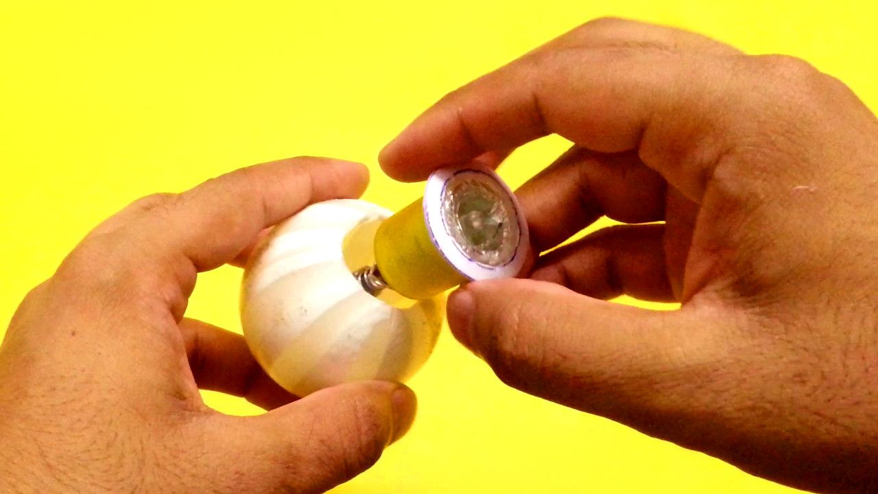 How to Make Pokeball Flashlight : 6 Steps (with Pictures) - Instructables