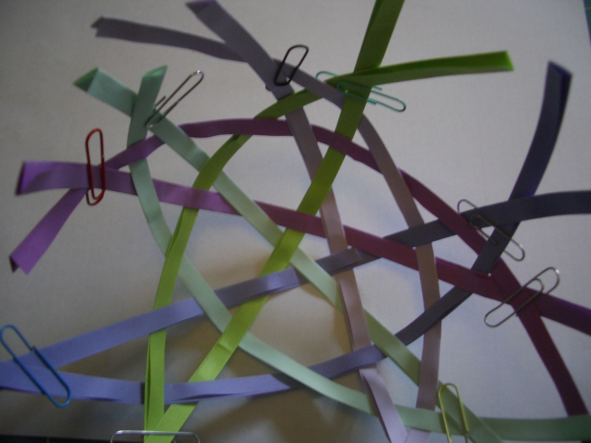 10 Strip Woven Ball : 4 Steps (with Pictures) - Instructables