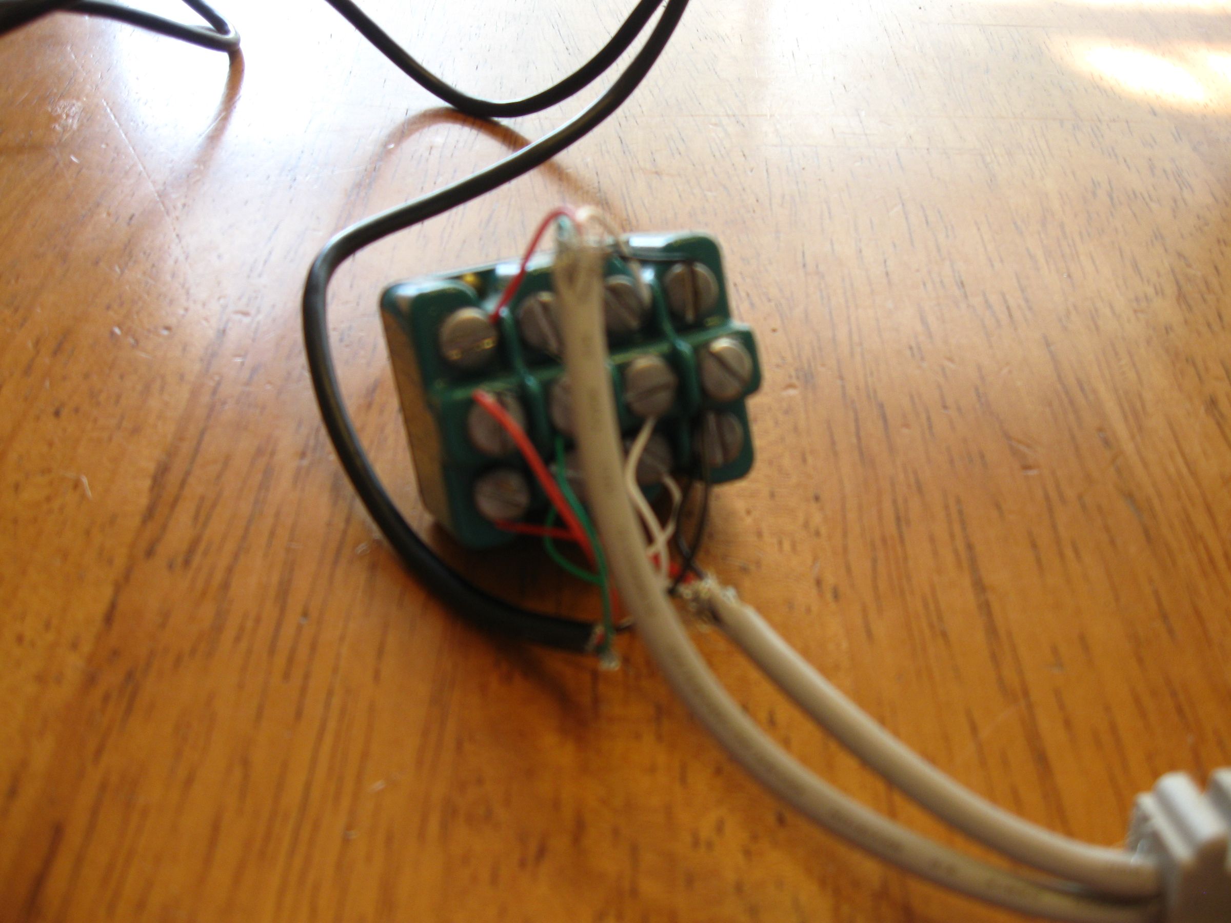 Simple USB Switch : 4 Steps - Instructables