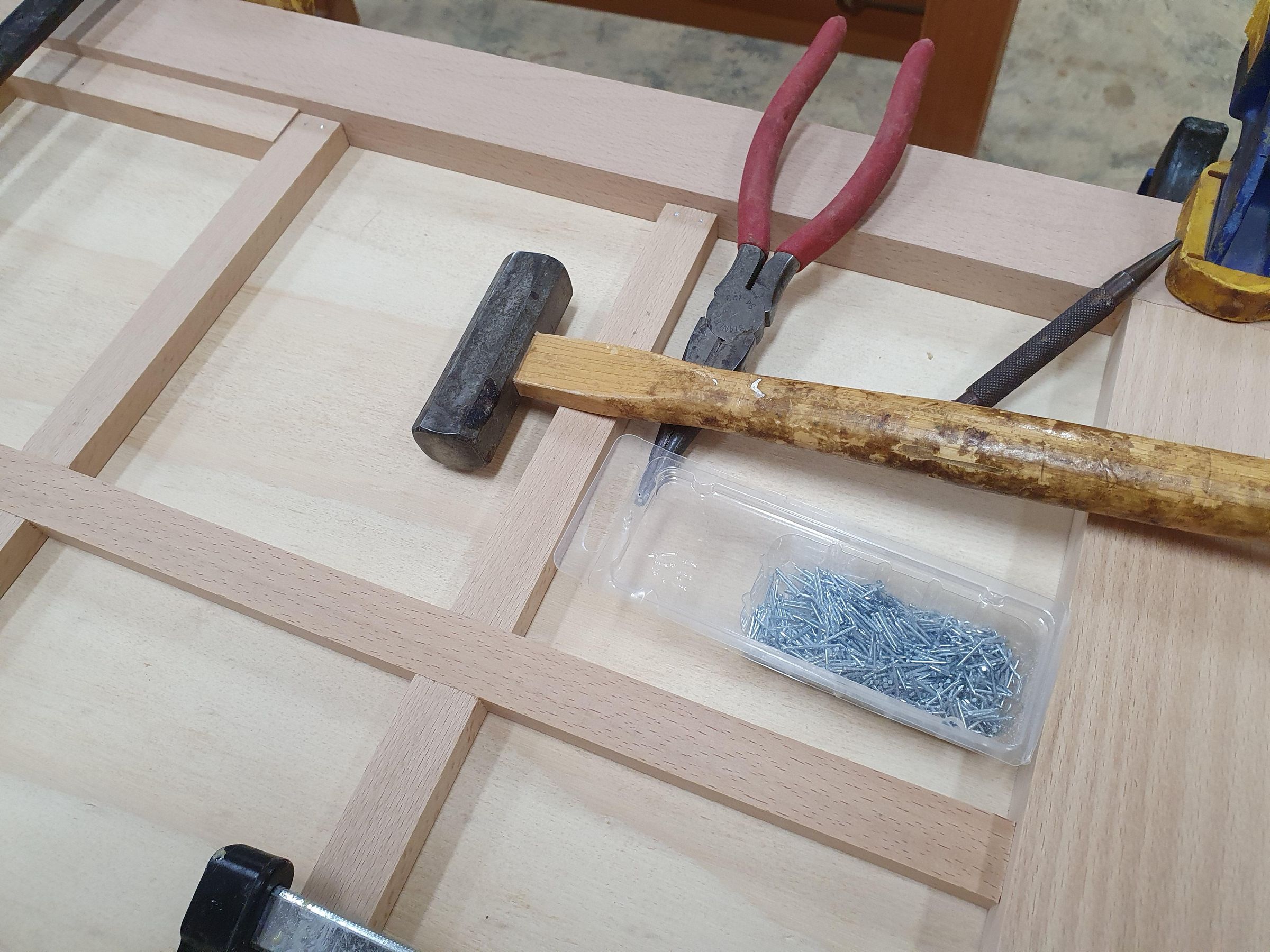 Build a Folding Shoji Screen / Room Divider : 17 Steps (with Pictures ...