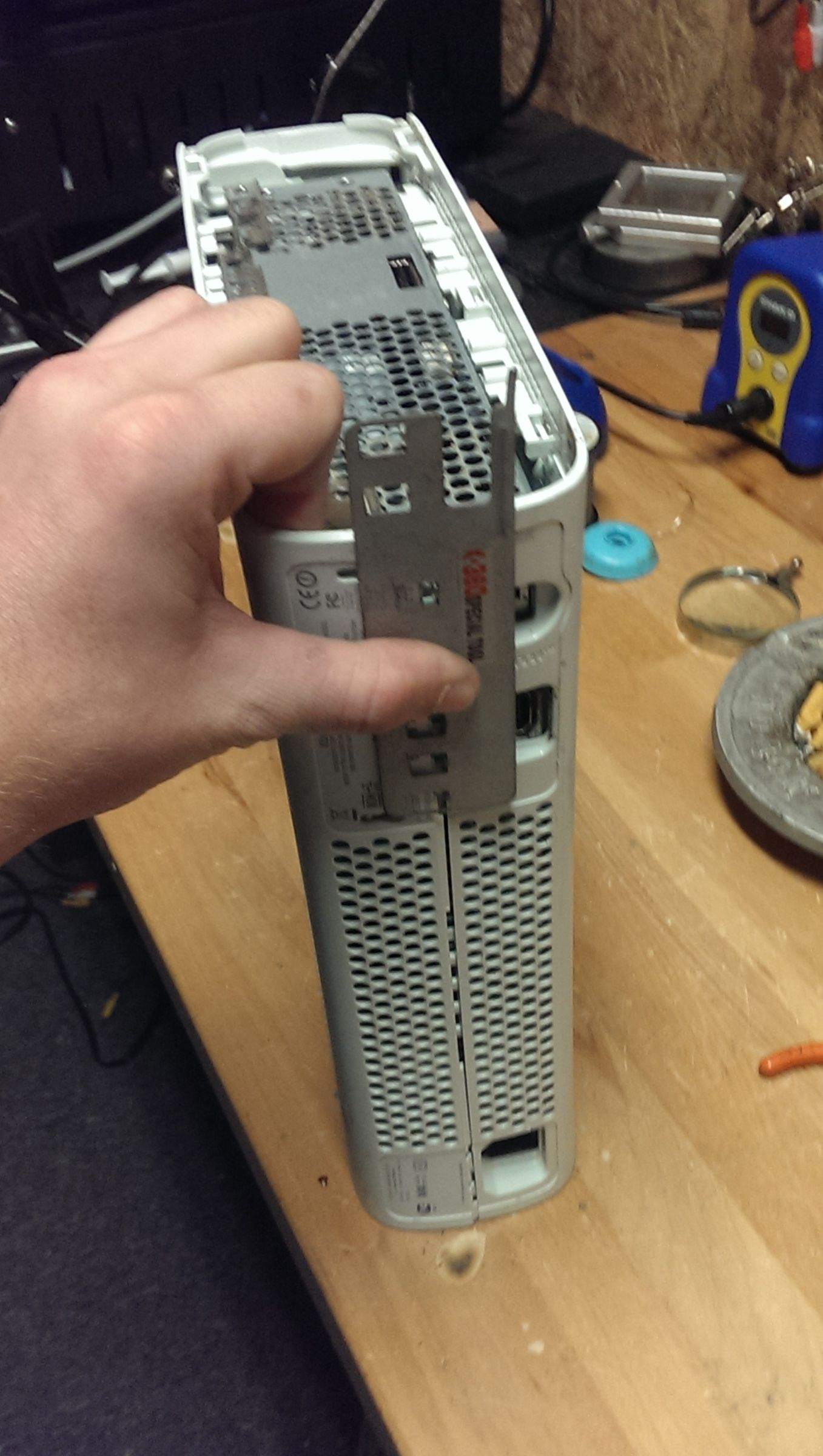 How to Reball Red Ring of Death Xbox 360 : 24 Steps (with Pictures) - Instructables