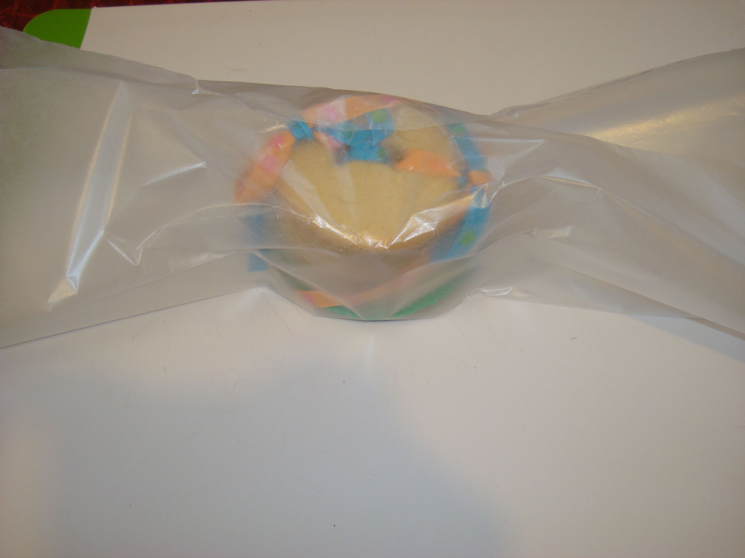 Cheap But Elegant Gift Wrap the Old Fashioned Way : 4 Steps - Instructables