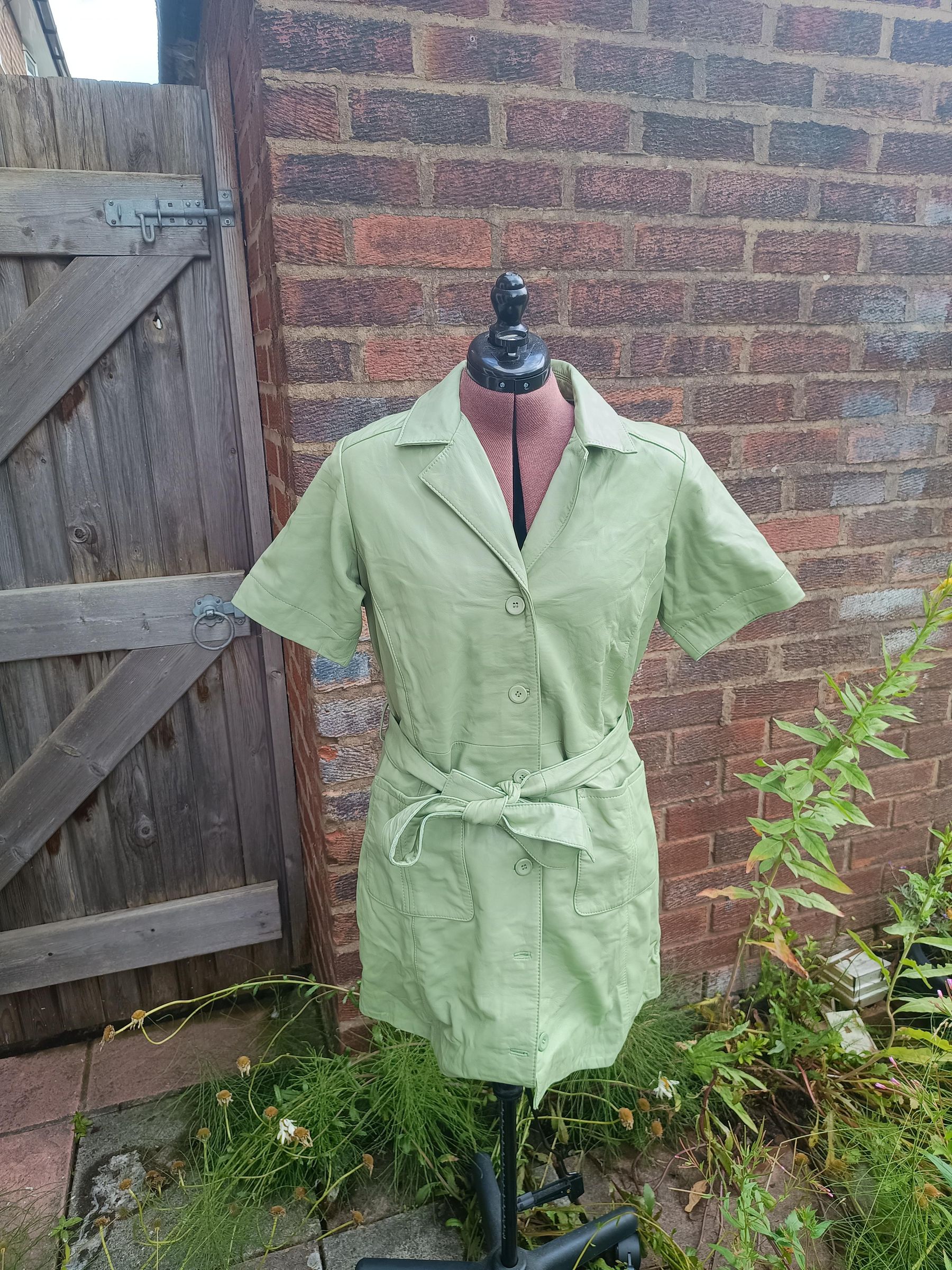 Upcycled Gradient Leather Dress : 9 Steps (with Pictures) - Instructables
