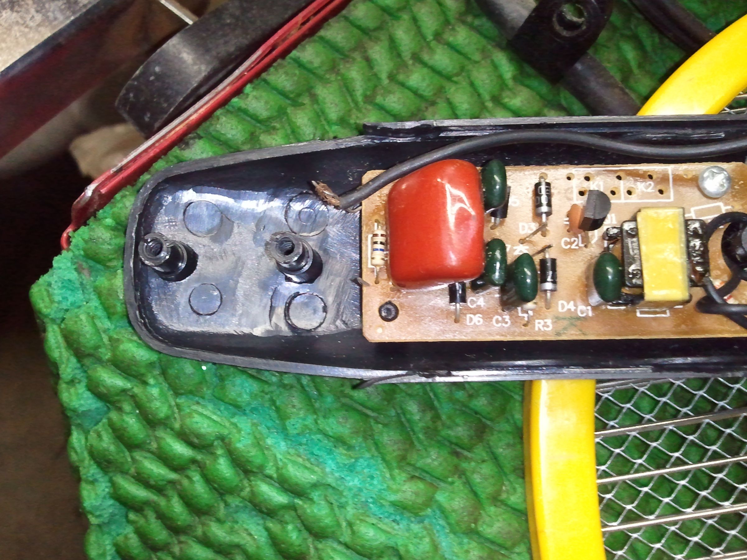 How to Make a Flocking or Static Grass Gun From a Bug Zapper for Less ...